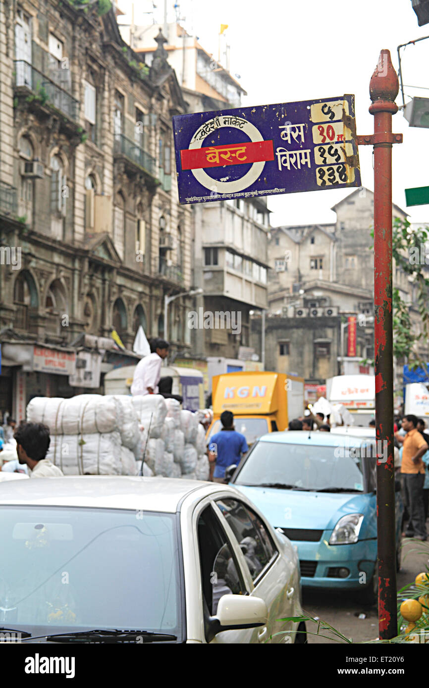 India Bus Stop Stock Photos & India Bus Stop Stock Images - Alamy