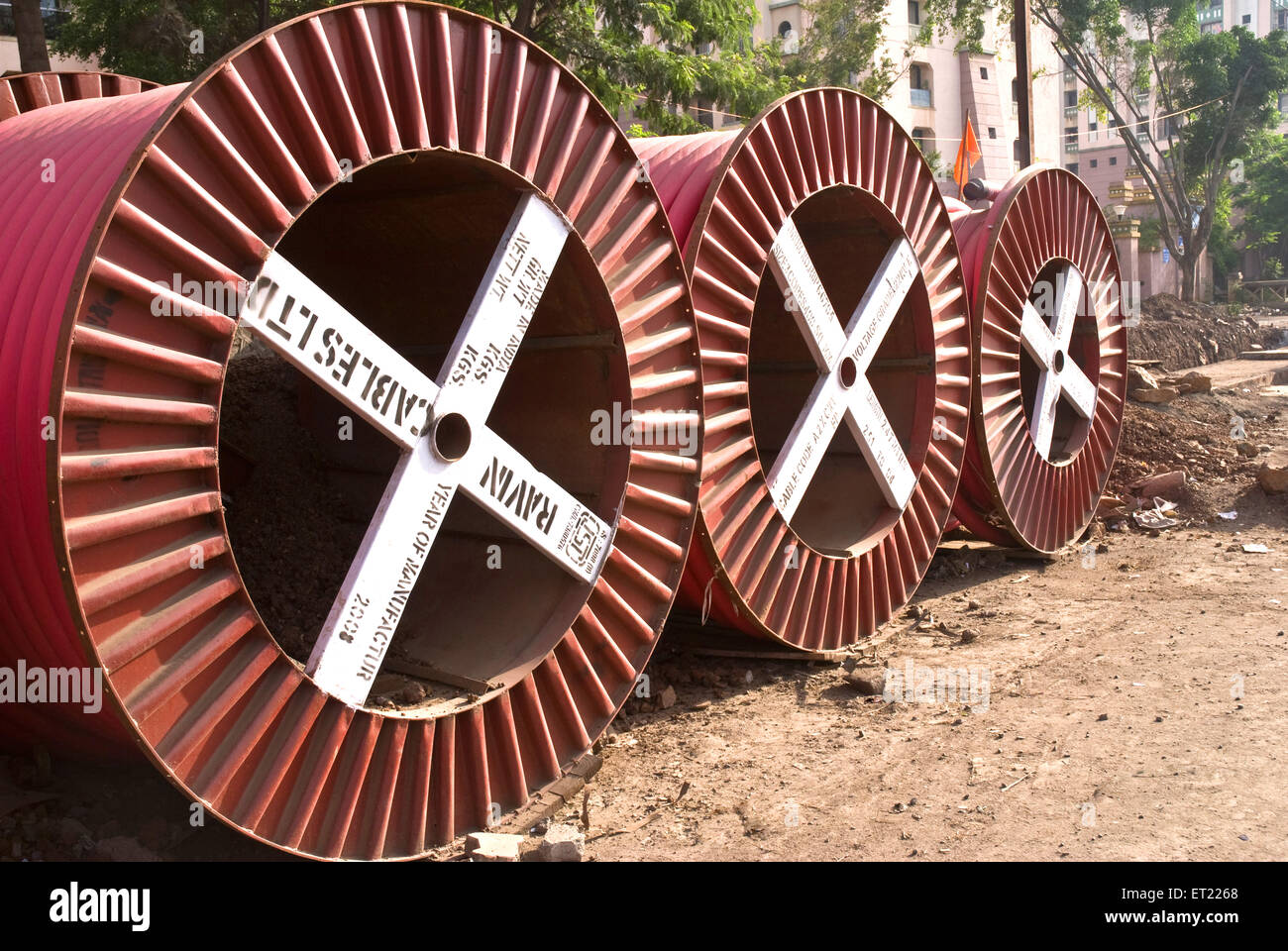 Ravin cables hi-res stock photography and images - Alamy