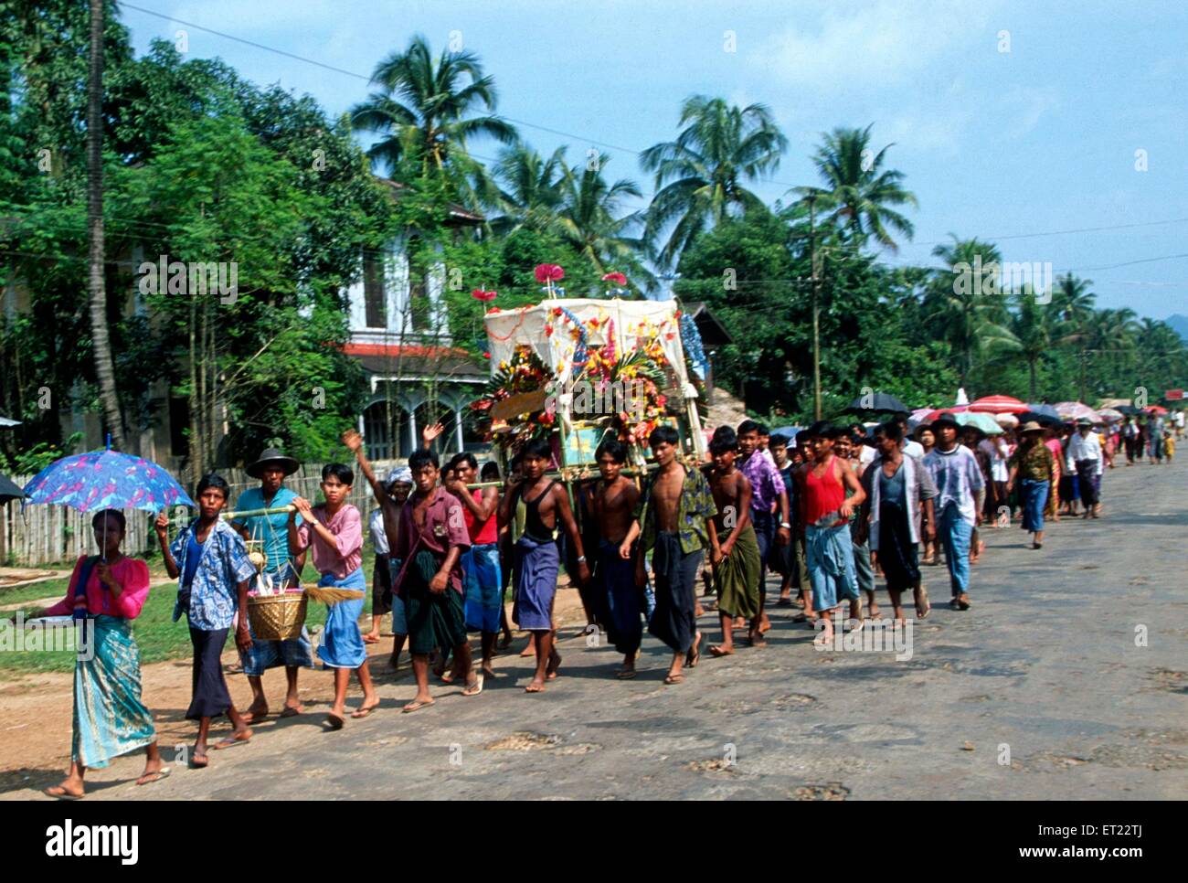 A funeral procession hi-res stock photography and images - Alamy
