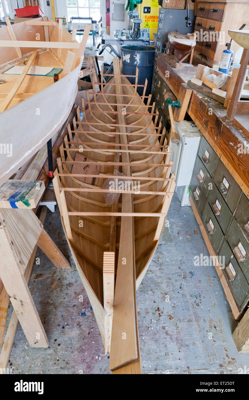 Handmade boat hi-res stock photography and images - Alamy