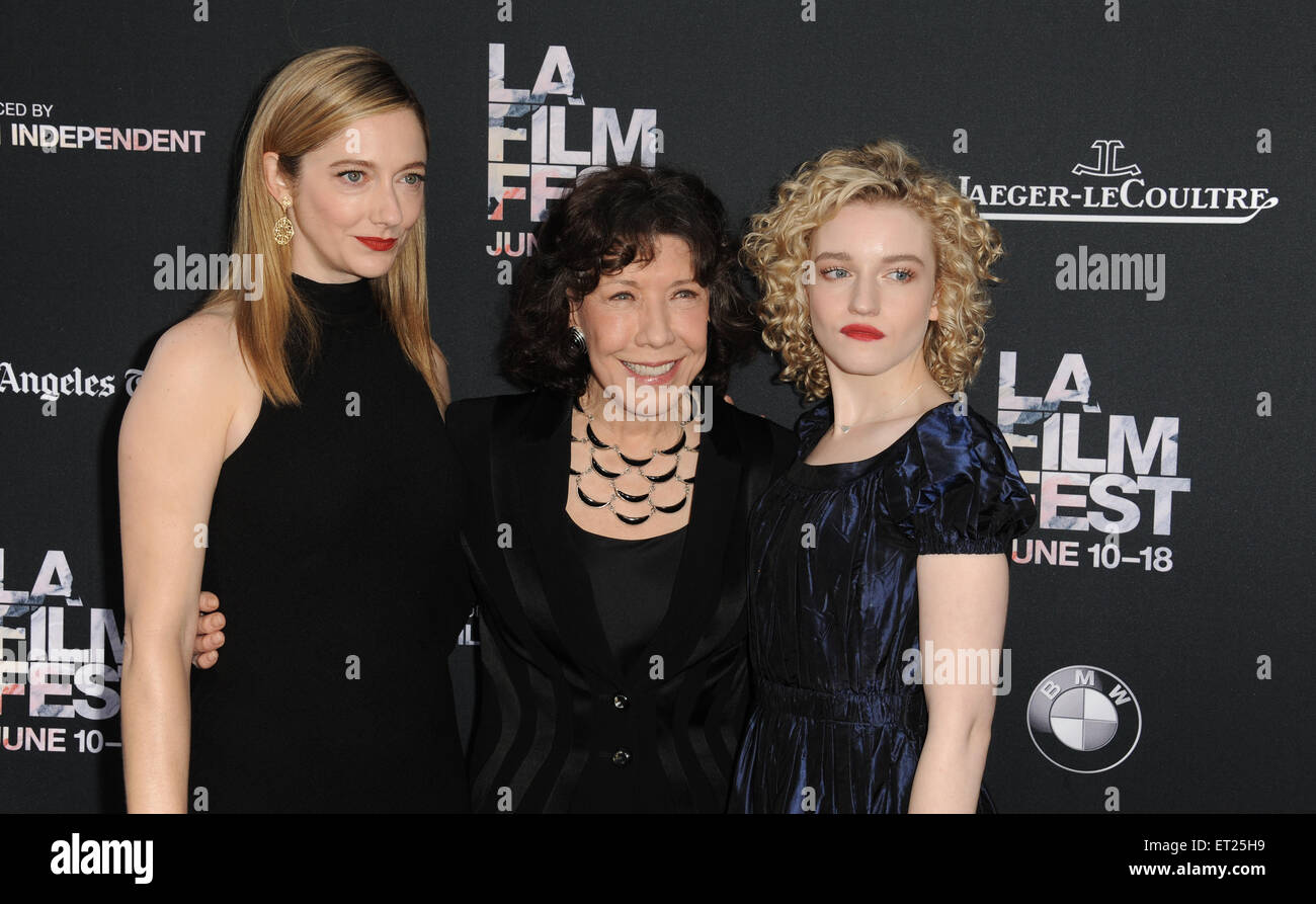 Julia garner grandma hi-res stock photography and images - Alamy