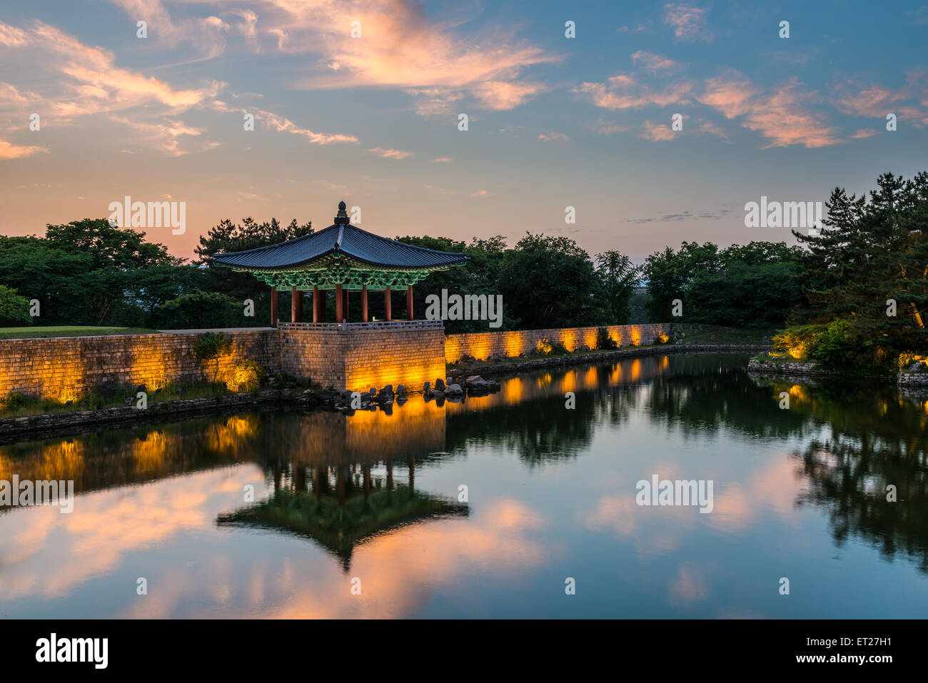 Anap pond hi-res stock photography and images - Alamy