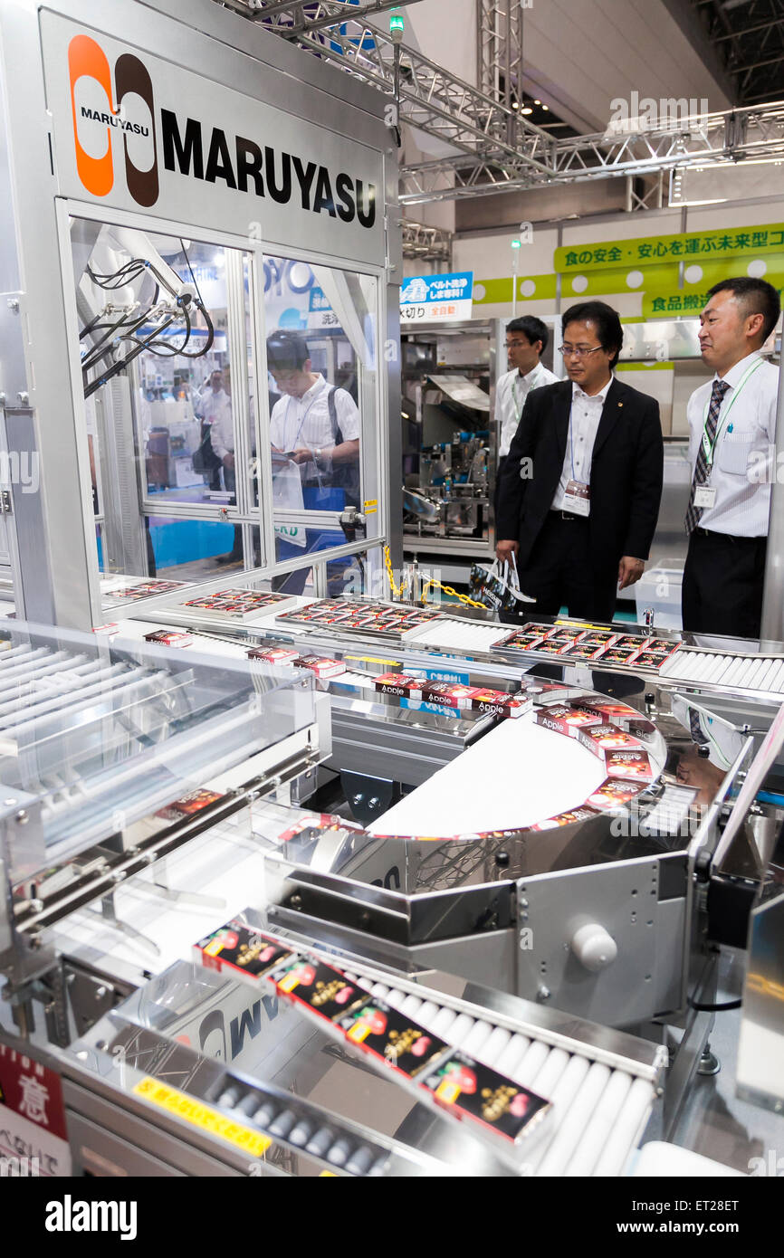 Latest technology 2015 hi-res stock photography and images - Alamy