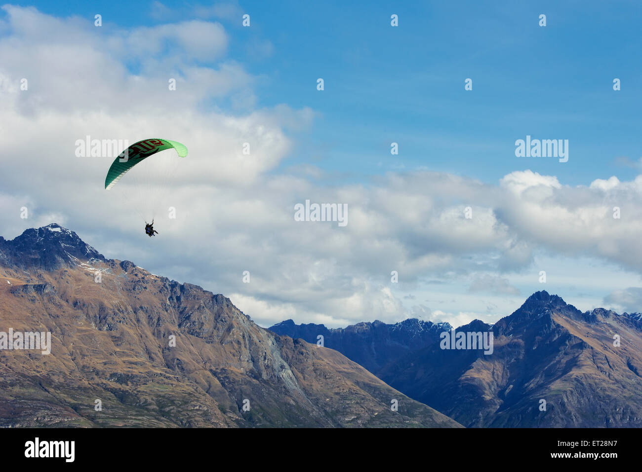 Paragliding, Queenstown, South Island, New Zealand Stock Photo - Alamy