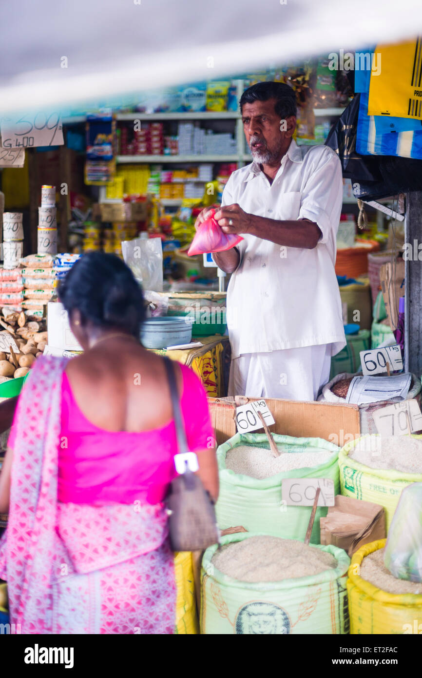 Kandy sri lanka central market hi-res stock photography and images - Alamy
