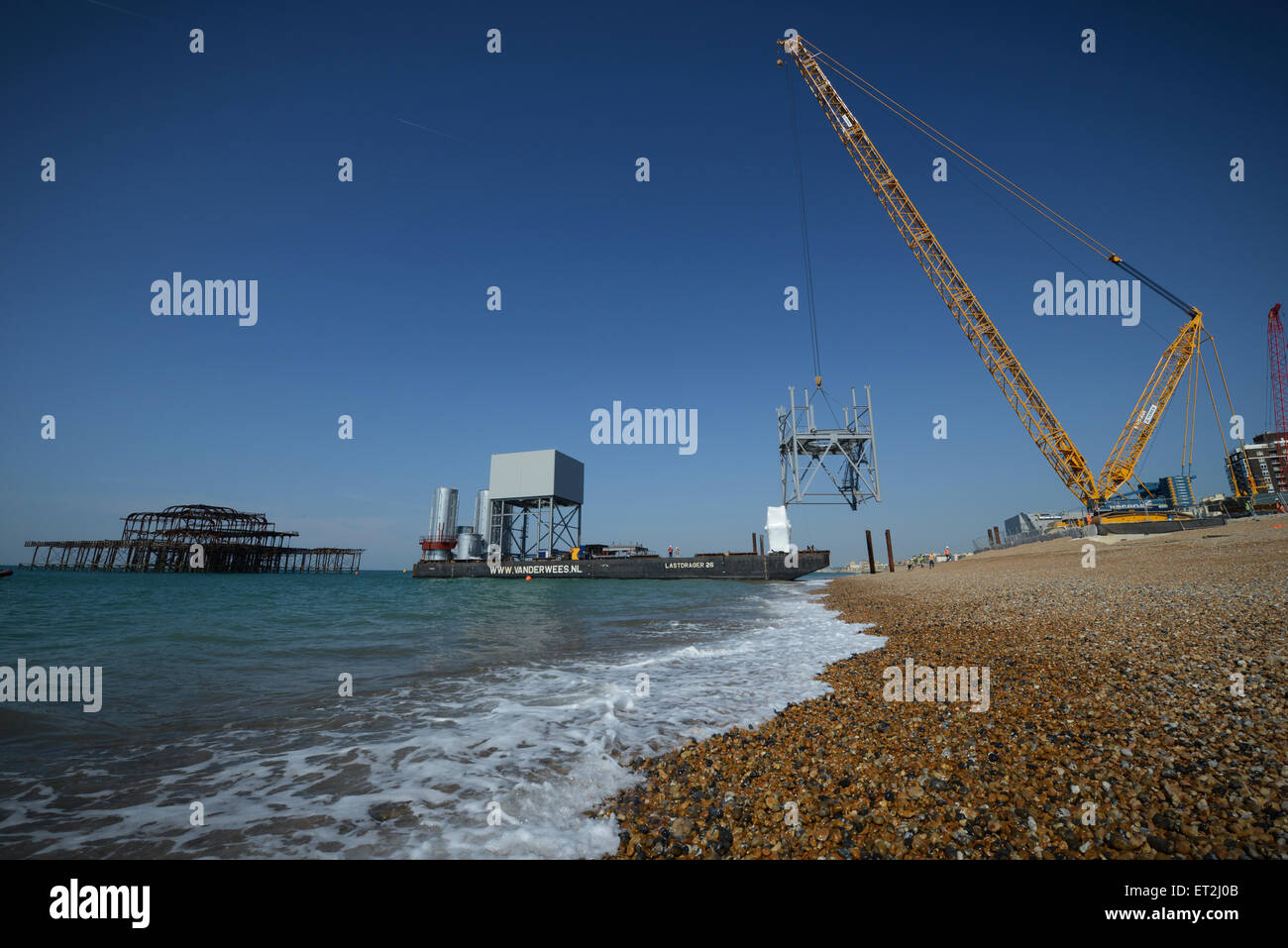 Construction work brighton i360 tower hi-res stock photography and ...