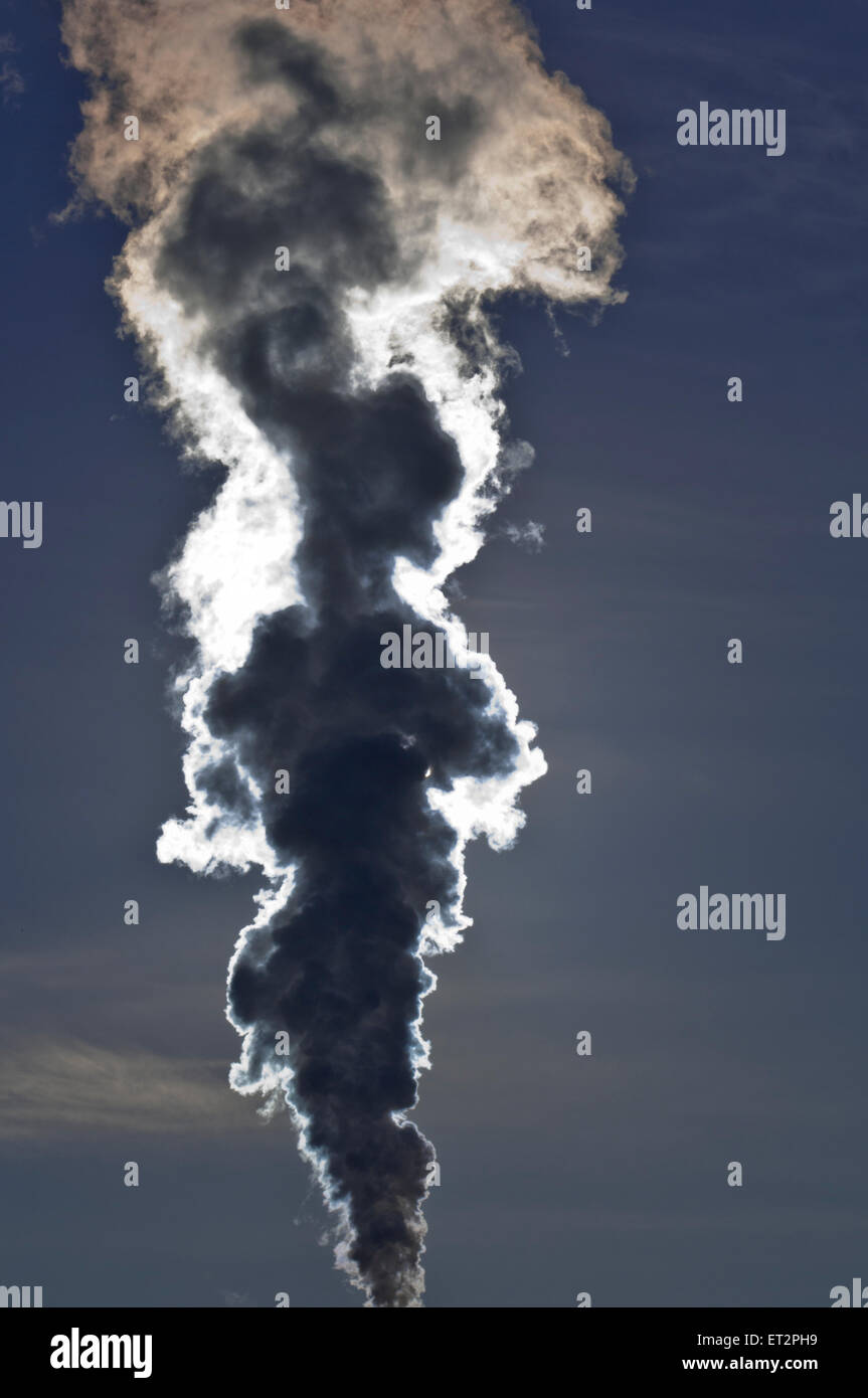 Smoke plume hi-res stock photography and images - Alamy