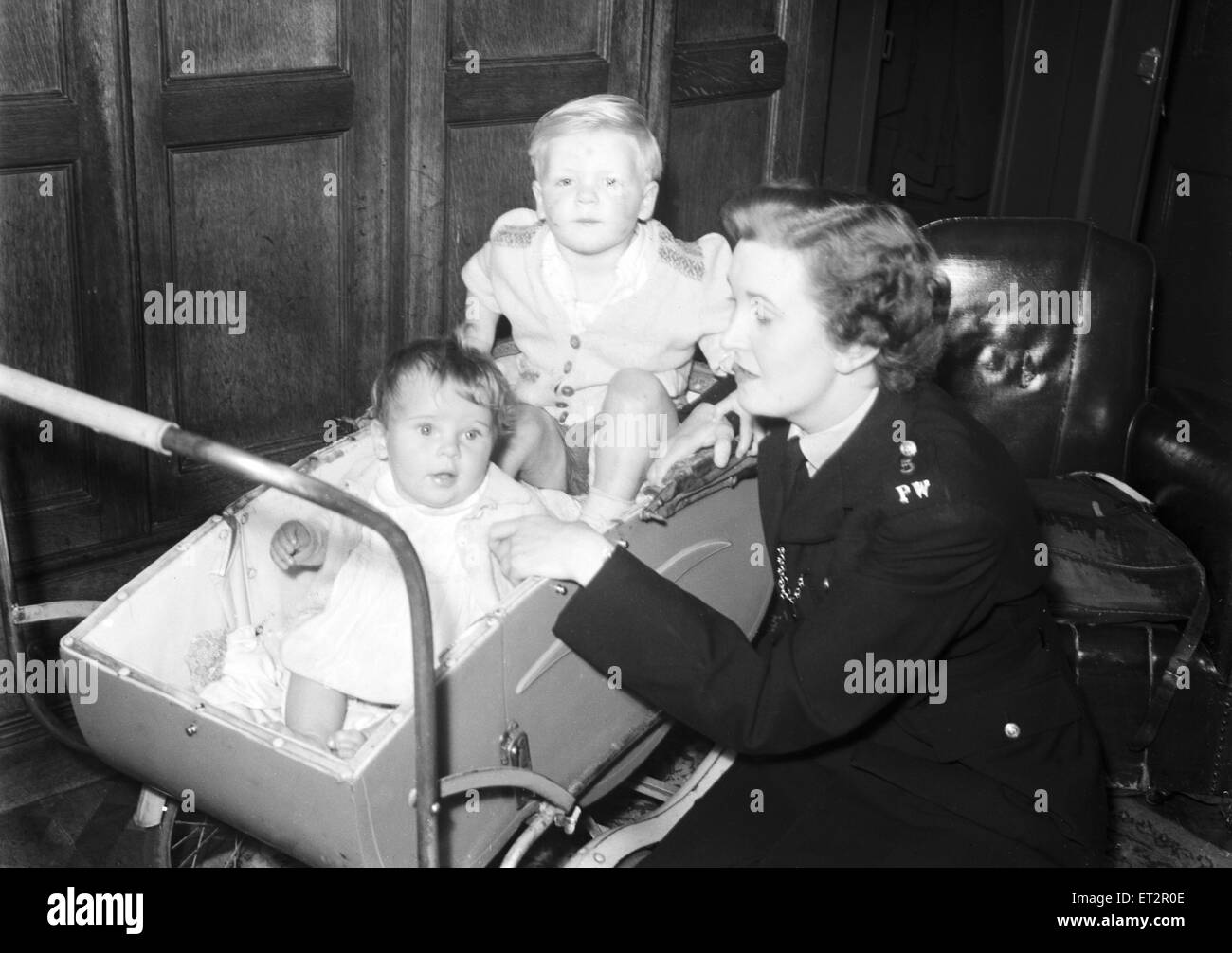 1957 hi-res stock photography and images - Alamy