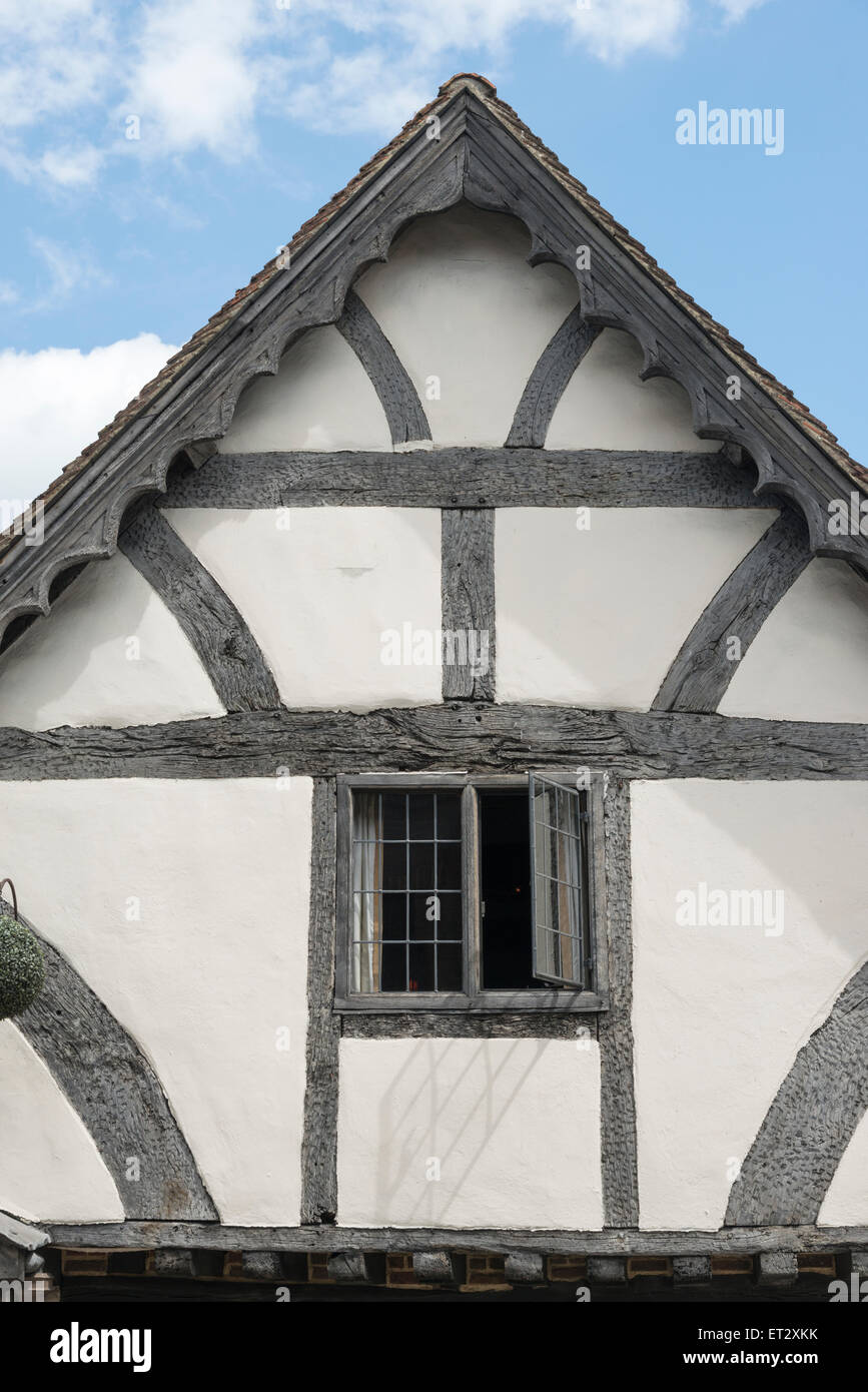 Old english building detail hi-res stock photography and images - Alamy