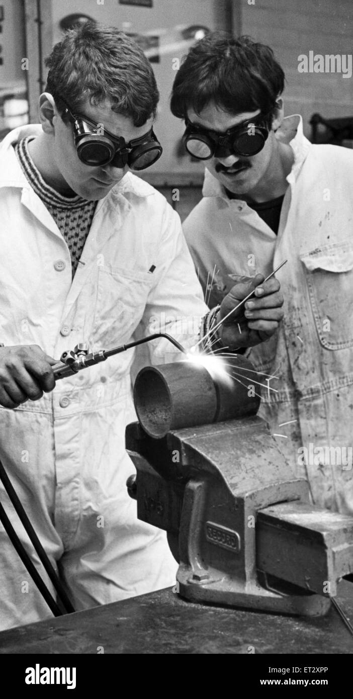 1970s welding Black and White Stock Photos & Images - Alamy