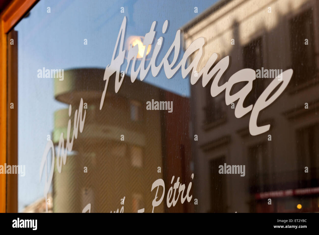 Bakery window france hi-res stock photography and images - Alamy