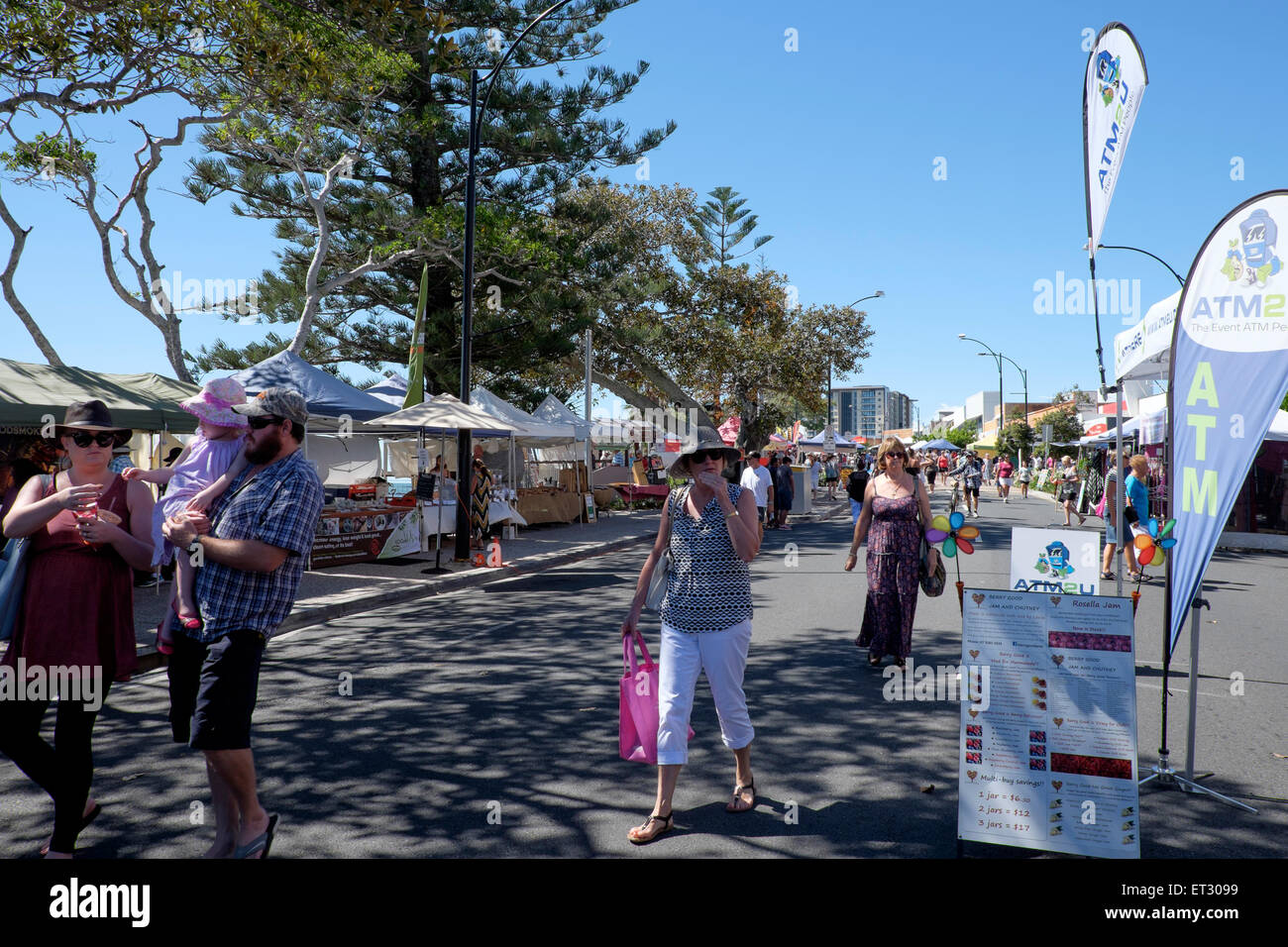 Queensland australia beachfront markets hi-res stock photography and ...