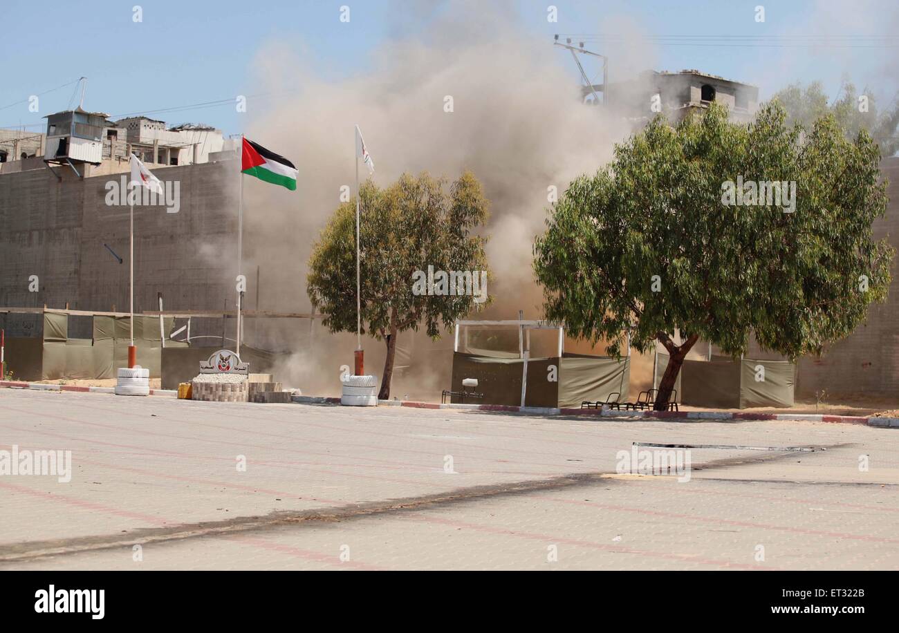 Gaza City, Gaza Strip, Palestinian Territory. 11th June, 2015. Members ...