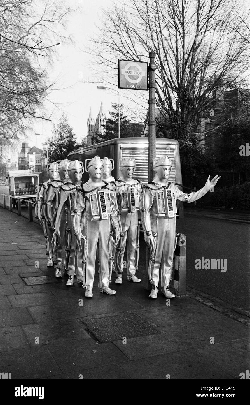 Cybermen 1967 hi-res stock photography and images - Alamy