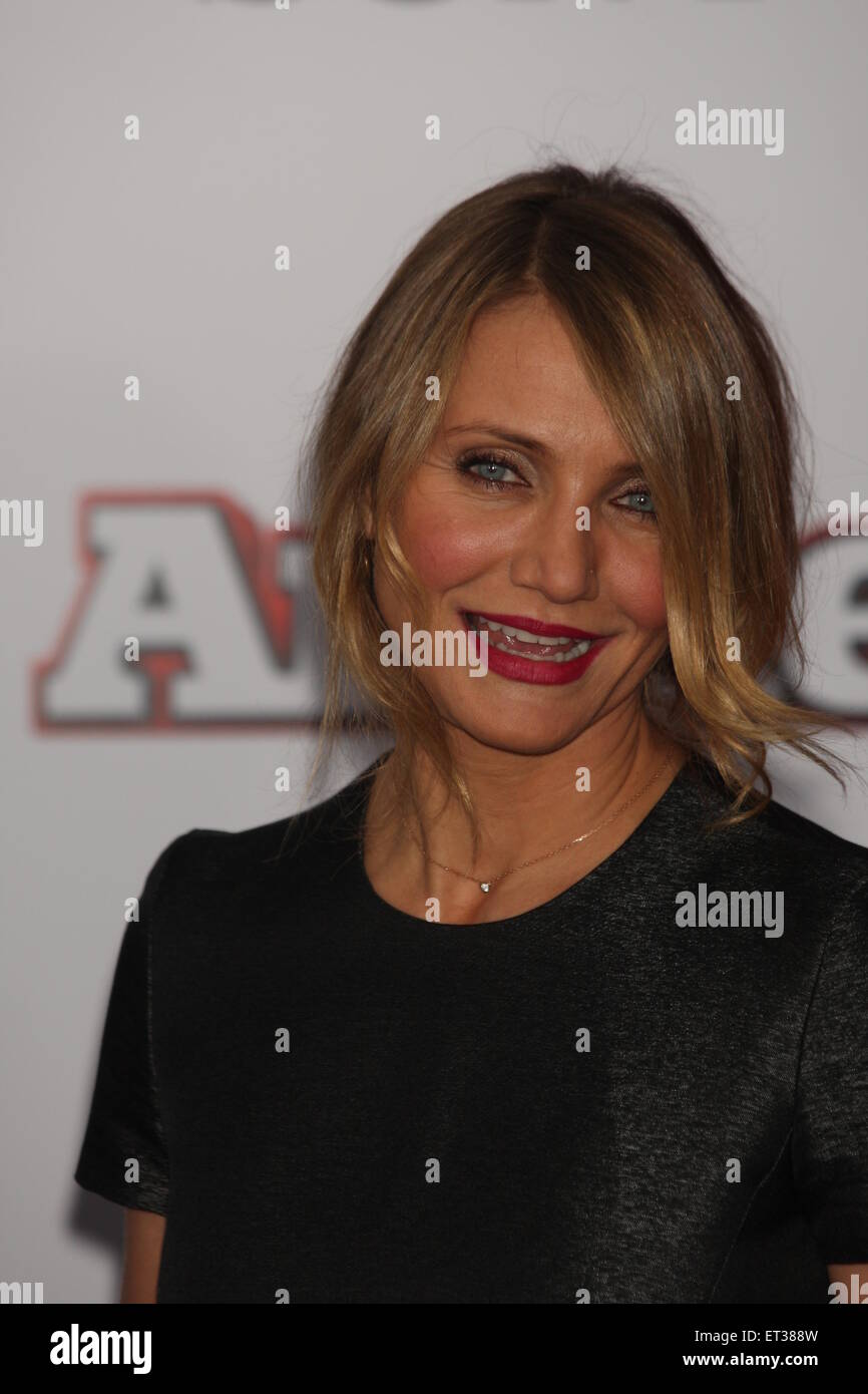 New York Premiere of 'Annie' at the Ziegfeld Theater - Arrivals ...