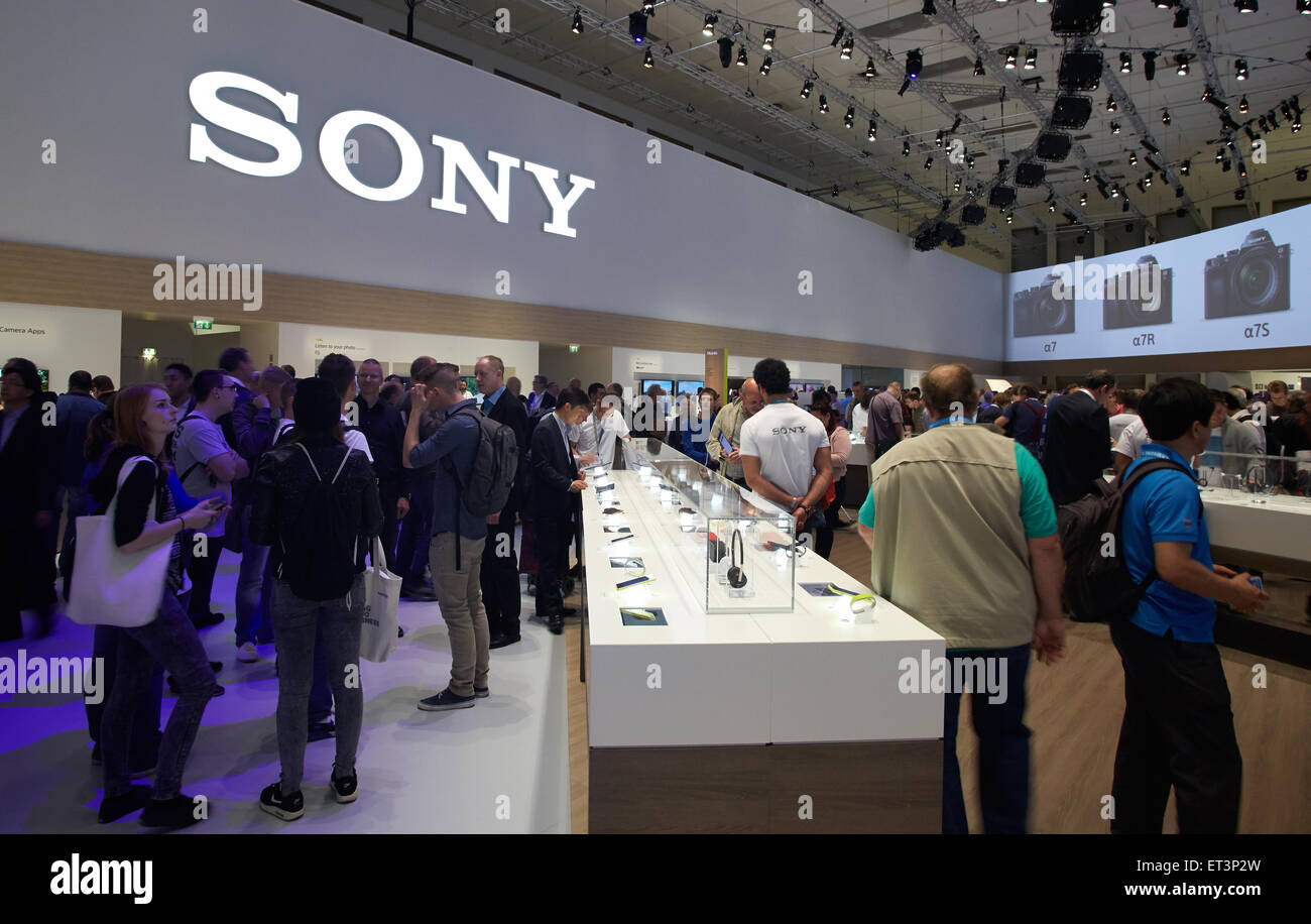 Sony booth hi-res stock photography and images - Alamy