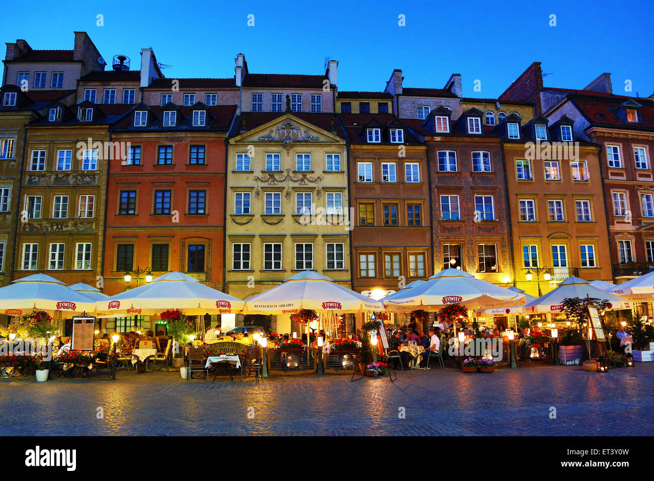 Old town market place warsaw hi-res stock photography and images - Alamy