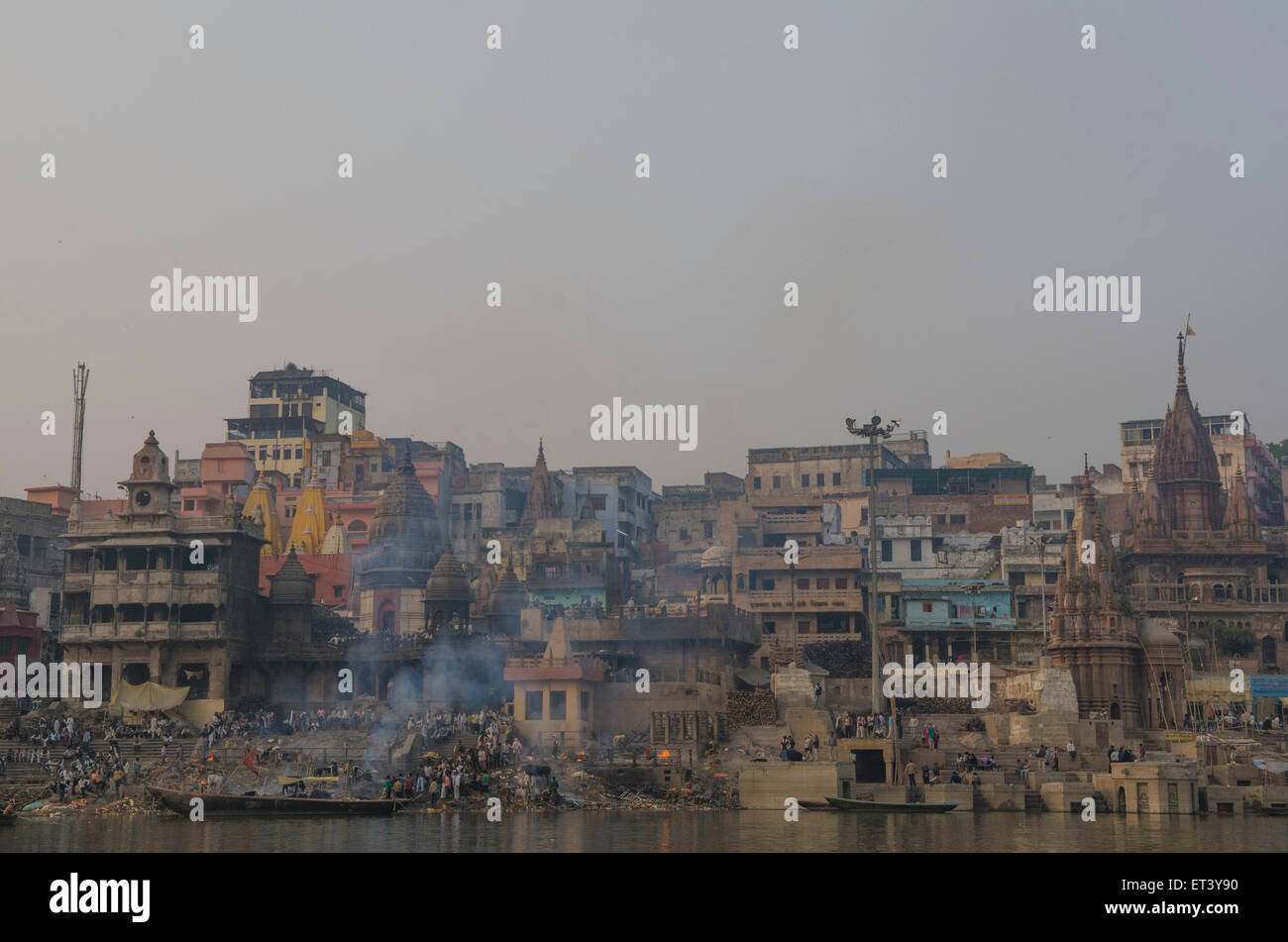 Varanasi ghats at dusk india hi-res stock photography and images - Alamy