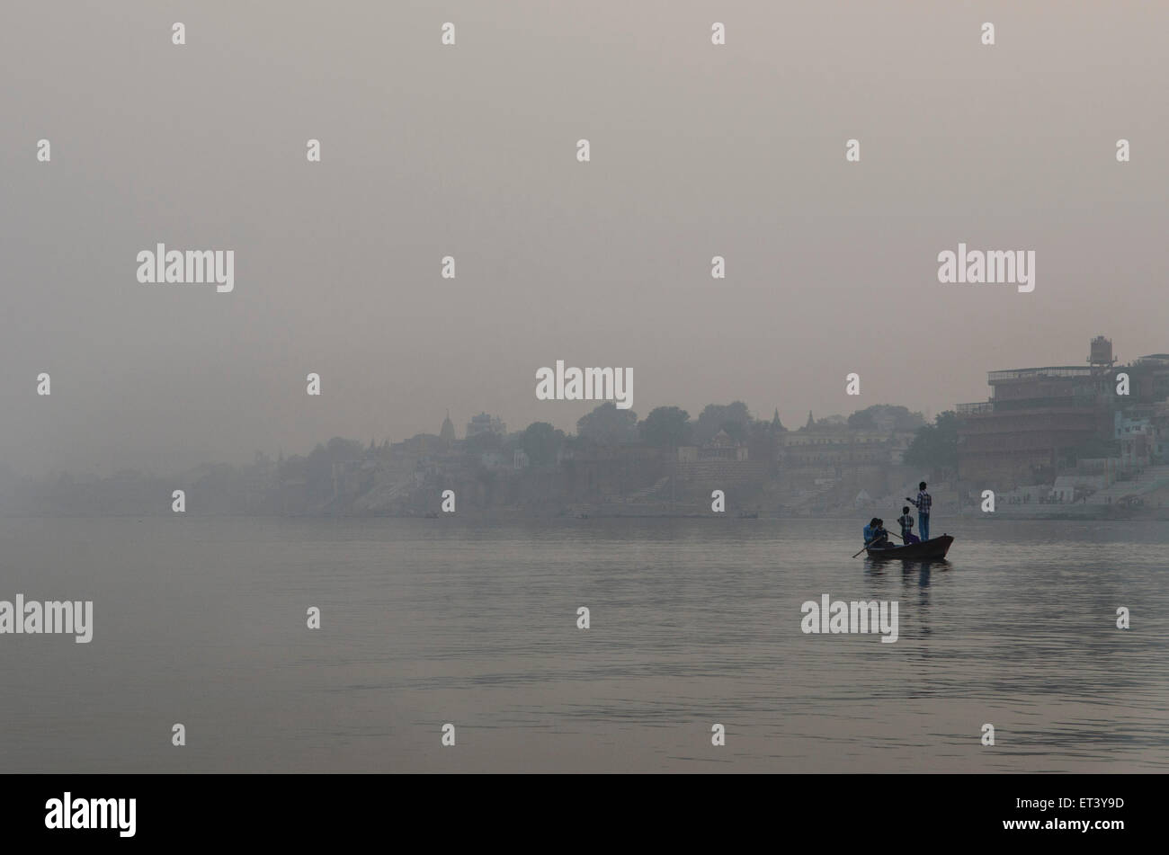 Varanasi ghats people dusk hi-res stock photography and images - Alamy