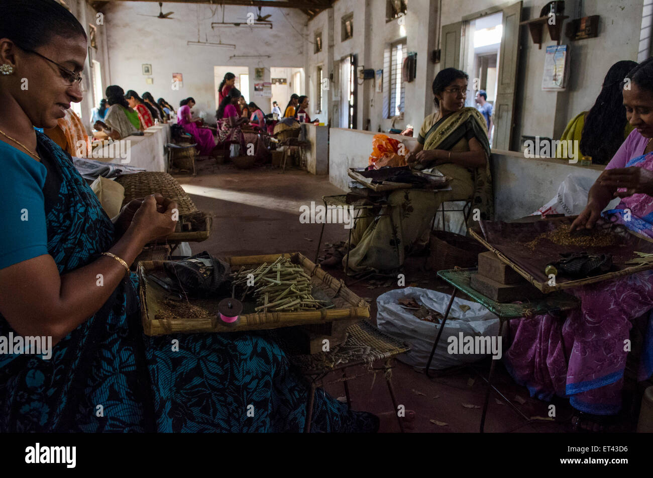 Asian women smoking hi-res stock photography and images - Alamy