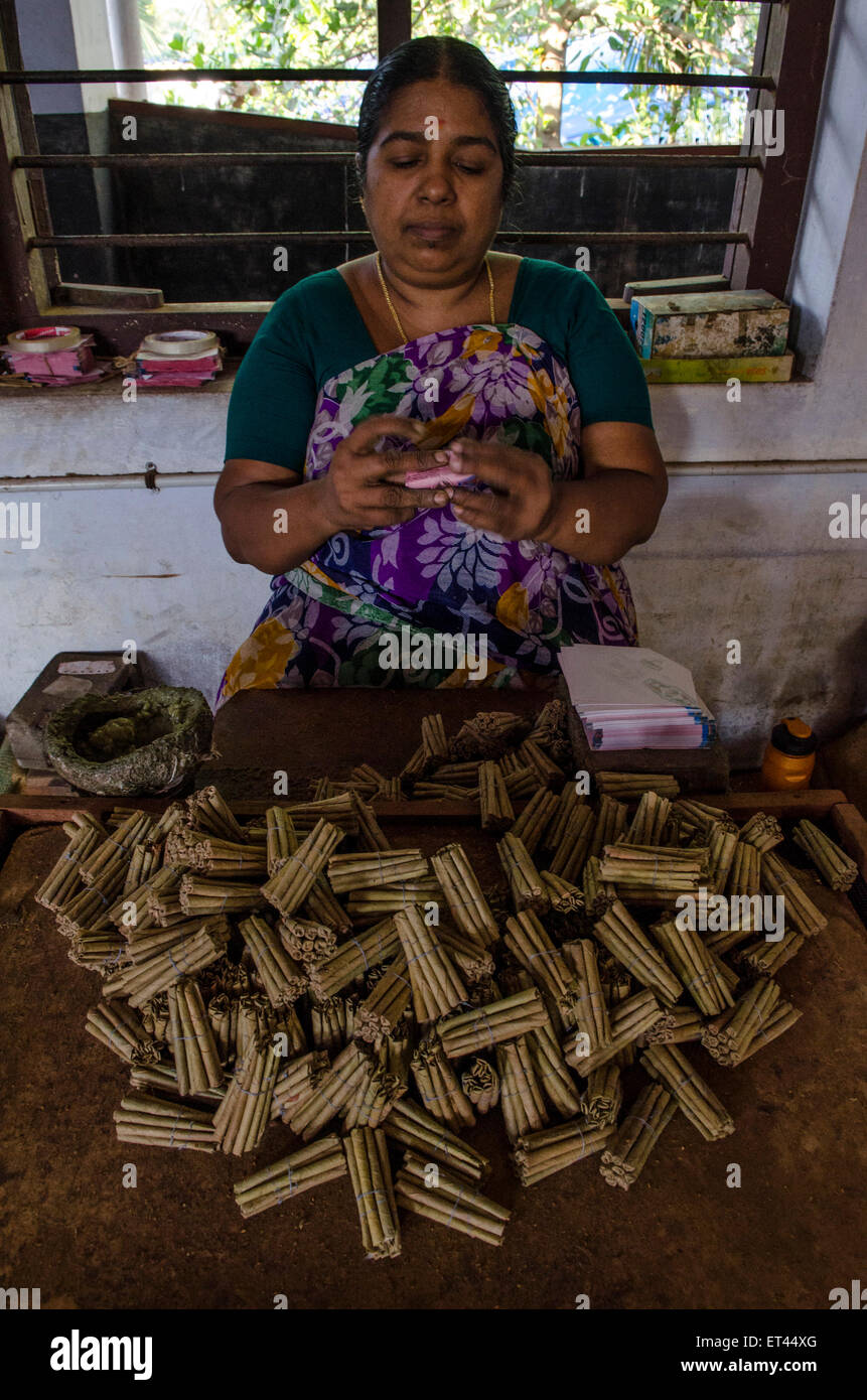 Indian cigarettes hi-res stock photography and images - Alamy