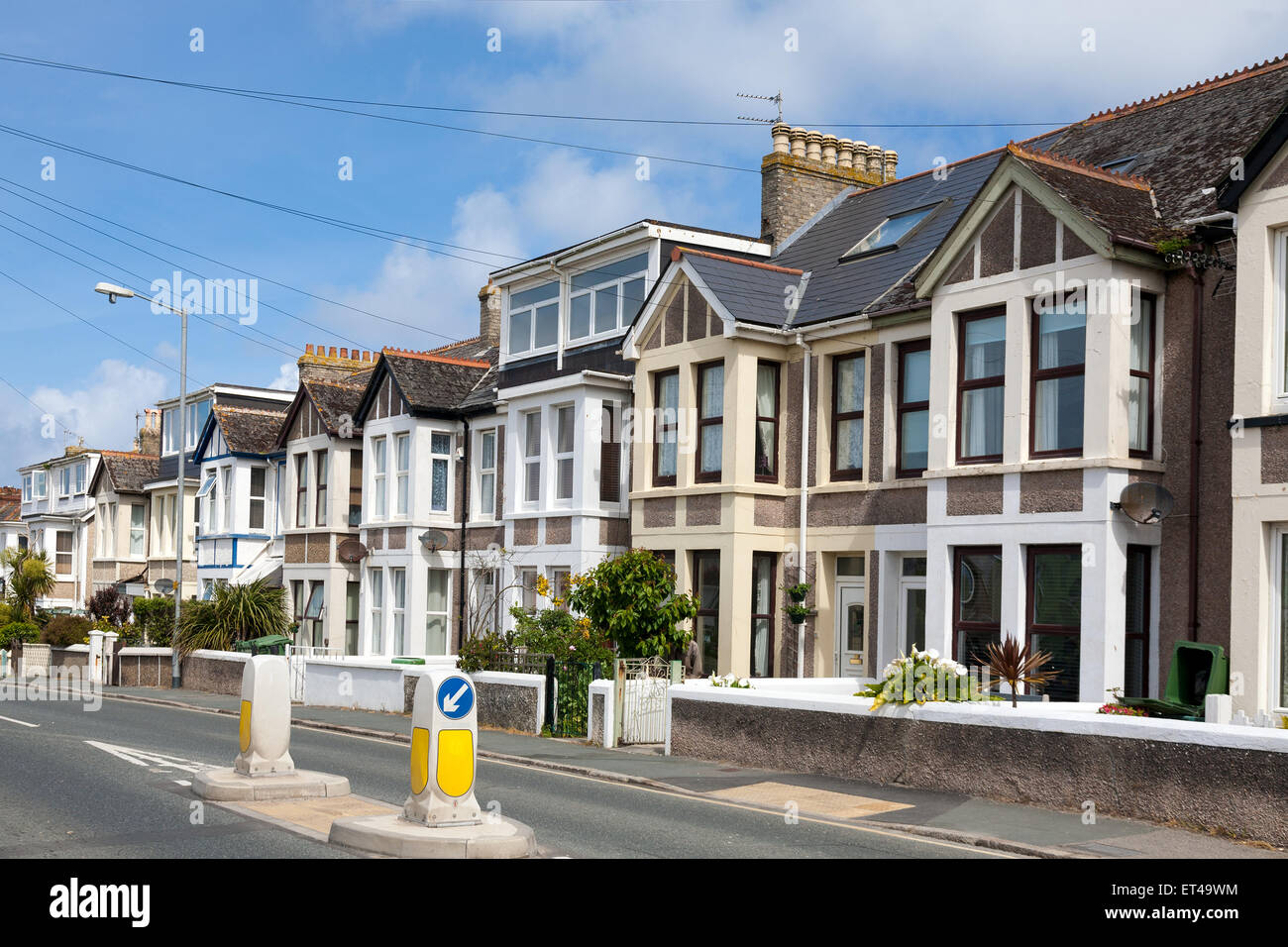 English Homes.Row of Typical English Terraced Houses Stock Photo - Alamy
