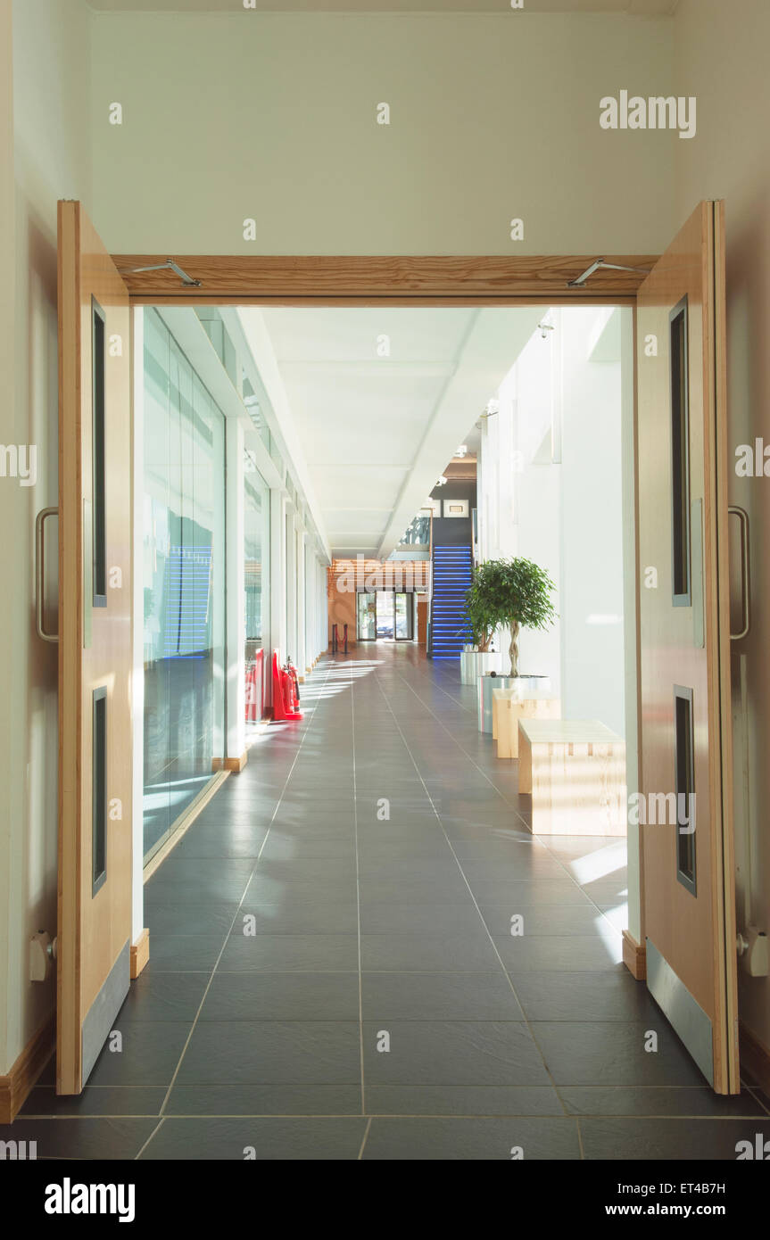 Modern office interior - corridor/lobby Stock Photo - Alamy