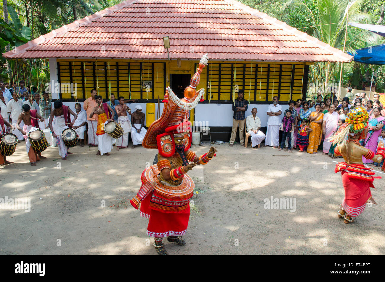 Theyyam costumes hi-res stock photography and images - Alamy