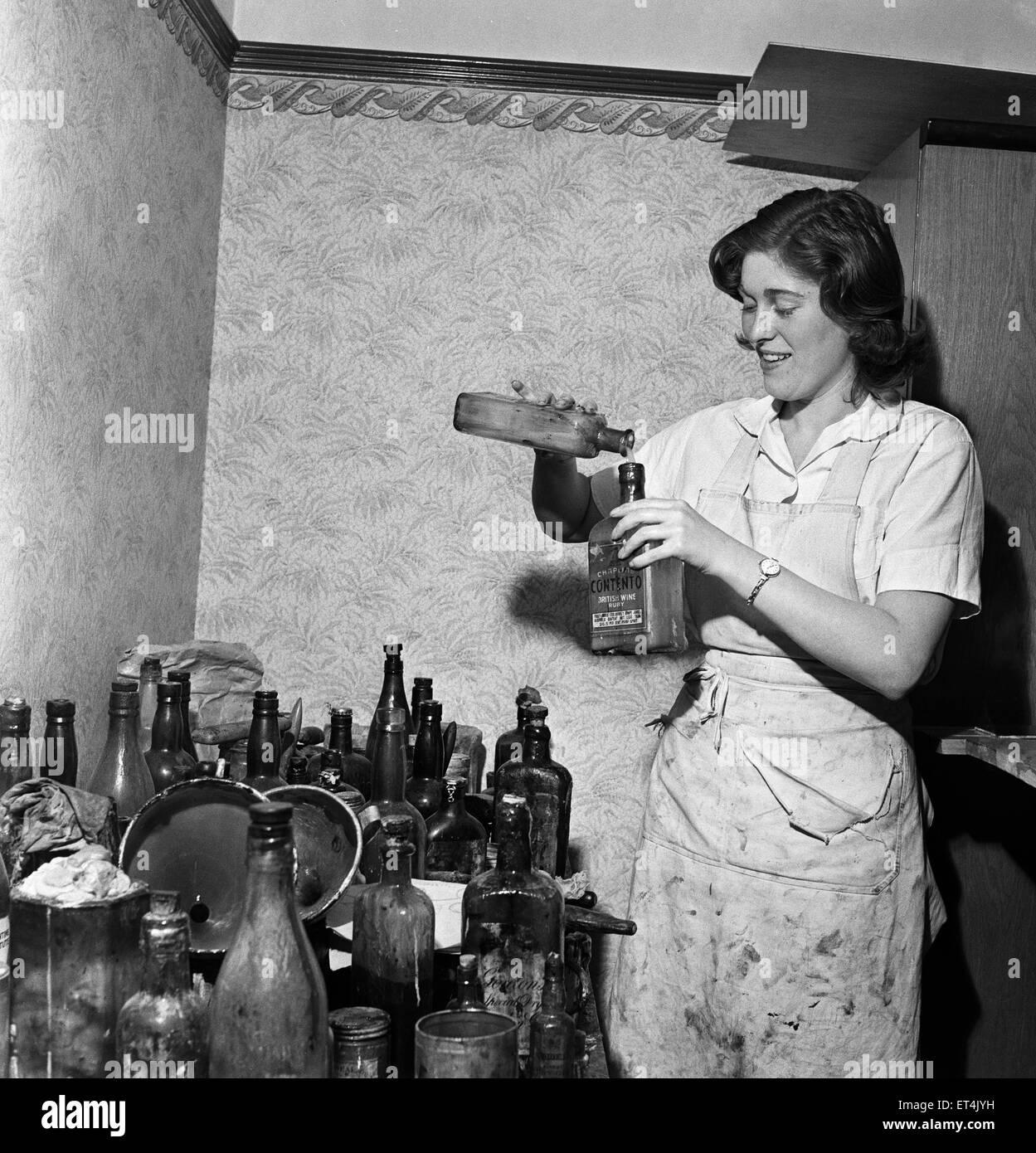 Miss Marie Fielding, the only woman French Polisher on the Isle of Man ...