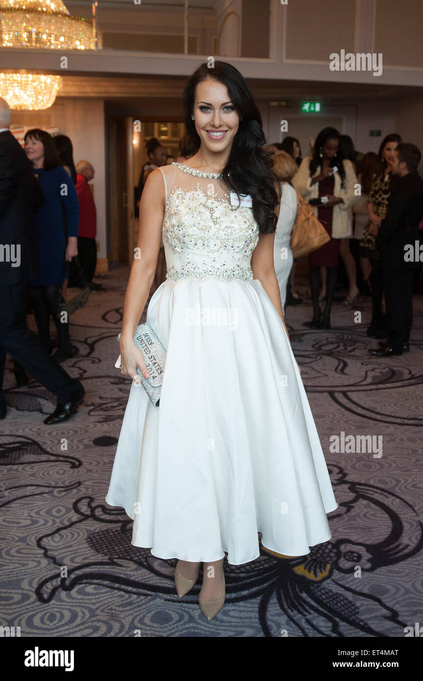 Children's Charity Christmas Lunch - Inside Featuring: Elizabeth Safrit ...