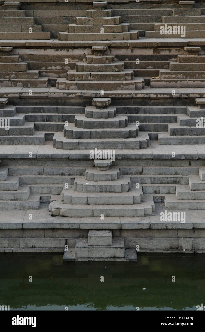 Indian step well hi-res stock photography and images - Alamy
