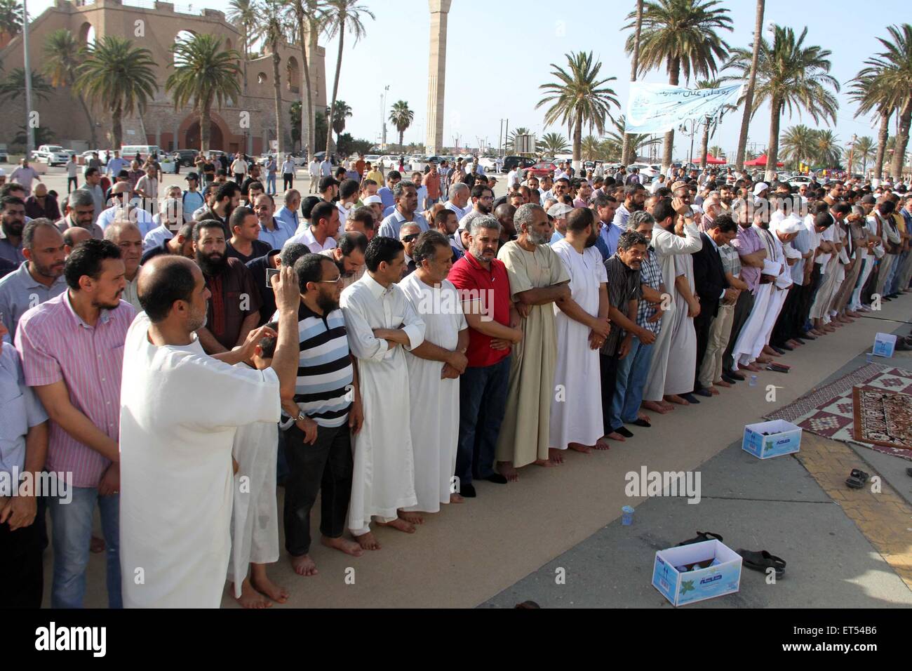 Tripoli, Libya. 11th June, 2015. Tripoli citizens pray in Martyrs ...