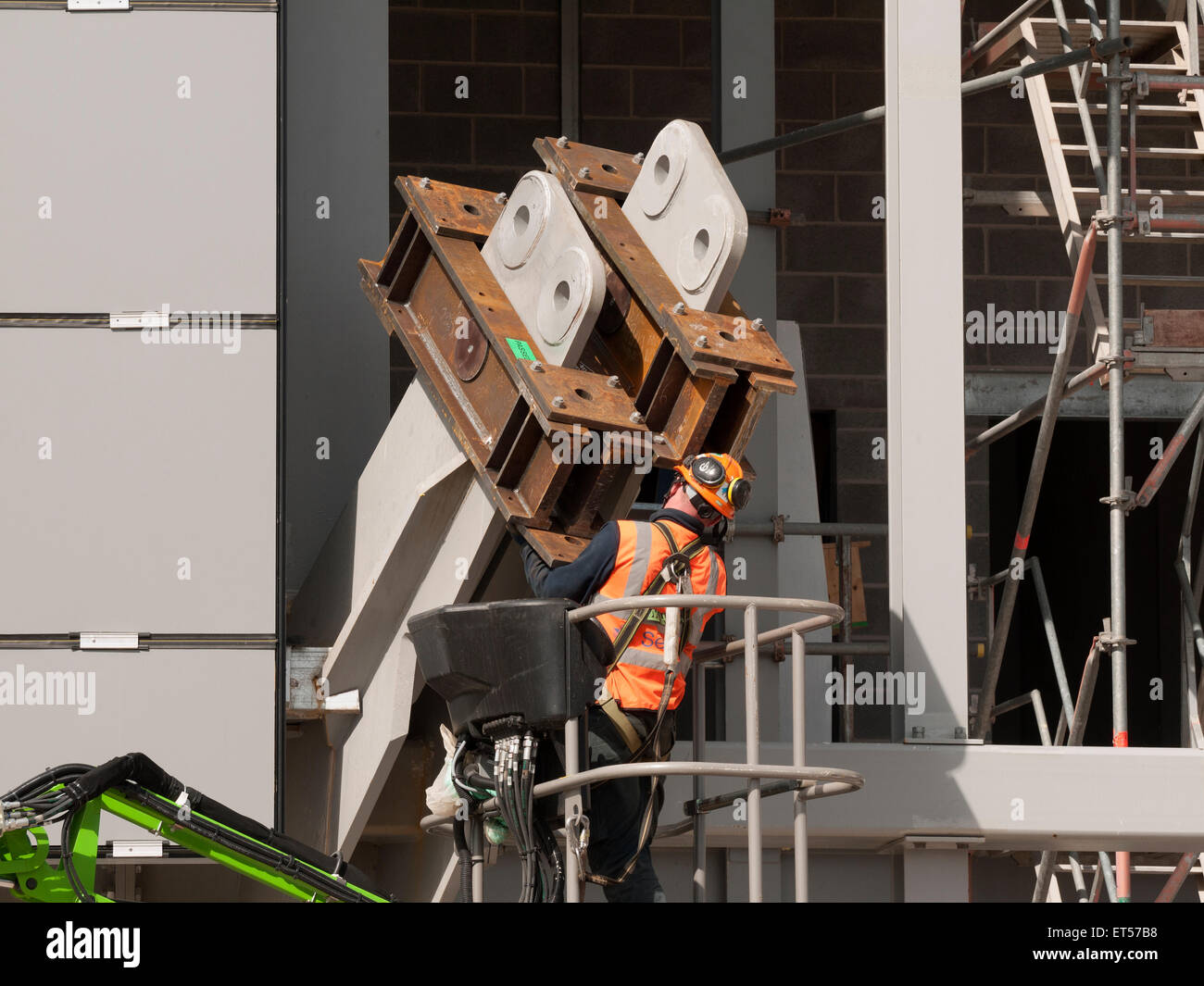 Temporary clamps to hold the support tie ropes for the new roof, Etihad ...