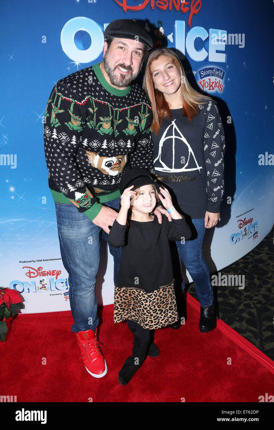 Joey fatone and kelly baldwin hi-res stock photography and images - Alamy