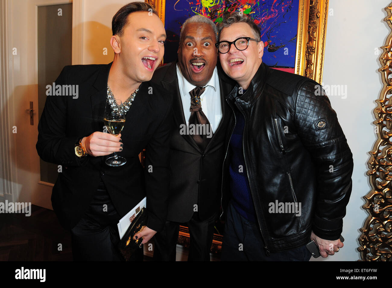 Gloeoeckler Magazine release party at Gloeoeckler Galerie Unter den ...