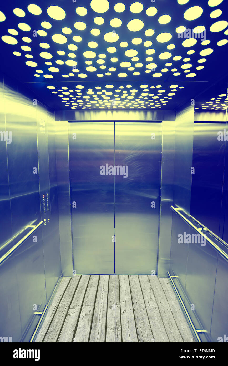 Hotel floor from elevator hi-res stock photography and images - Alamy