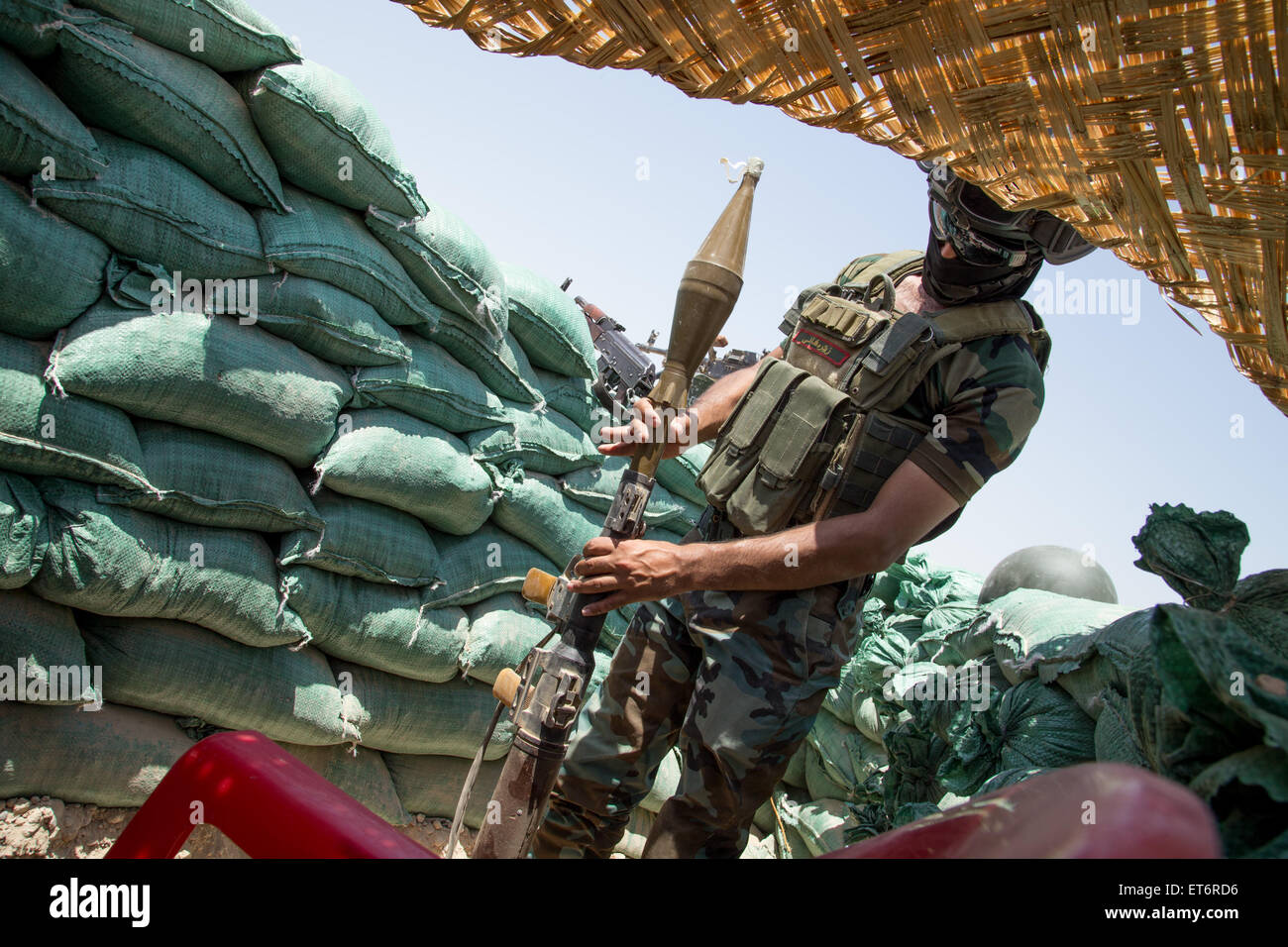 Isis fighter hi-res stock photography and images - Alamy