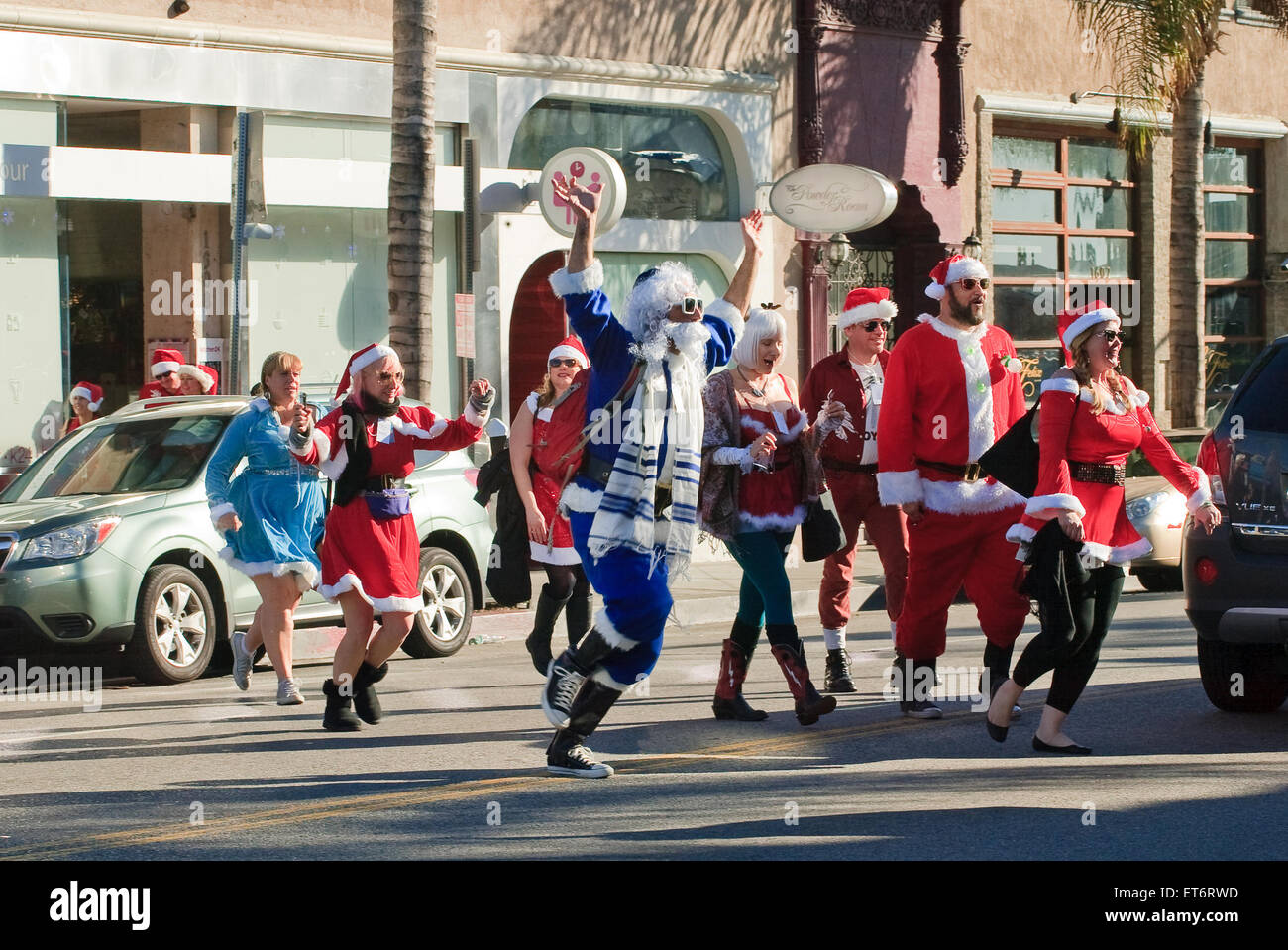 SantaCon LA 2014 - Santa Claus Convention in Hollywood Featuring ...