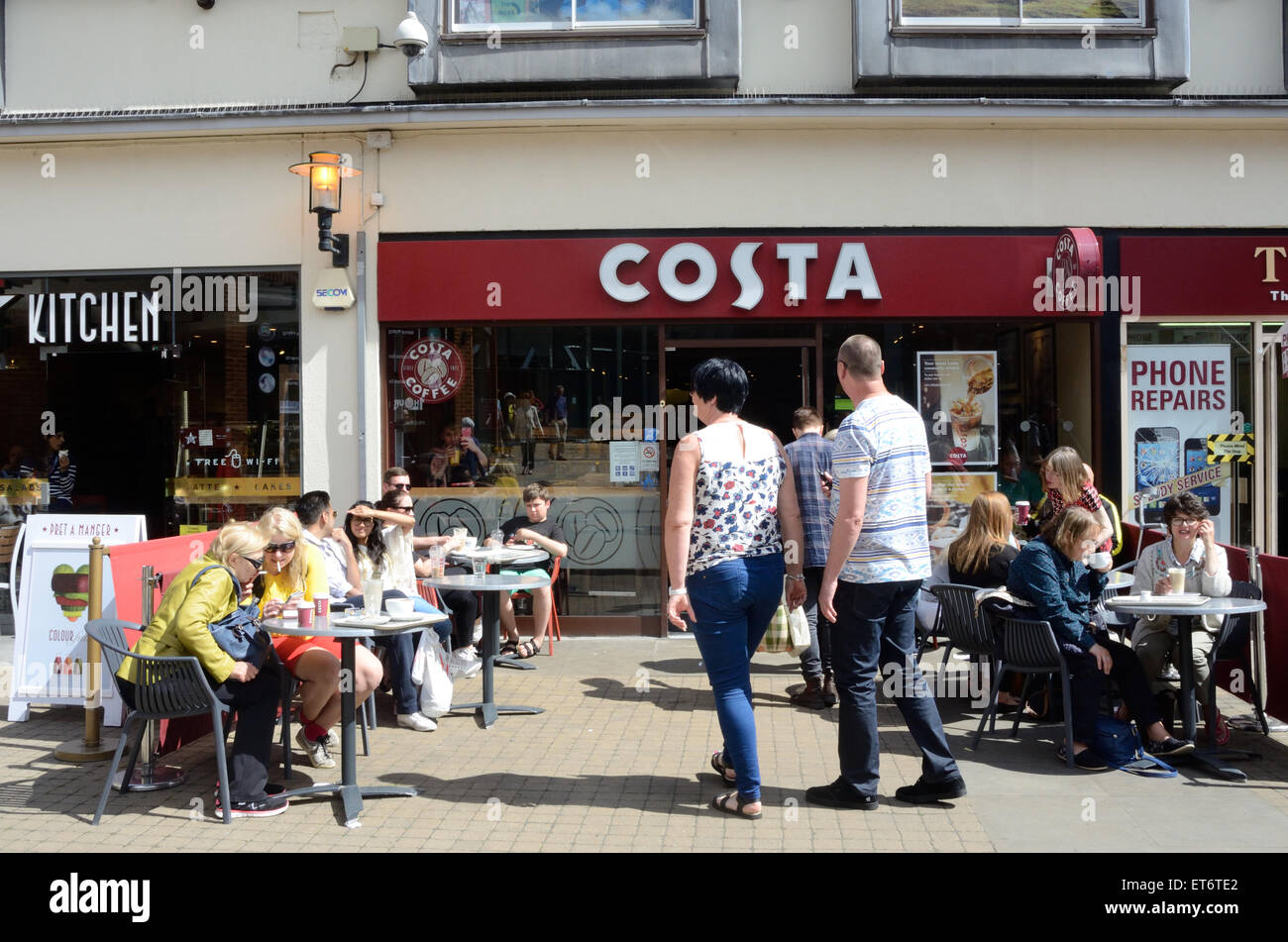 Costa coffee shop customers drinking hi-res stock photography and ...