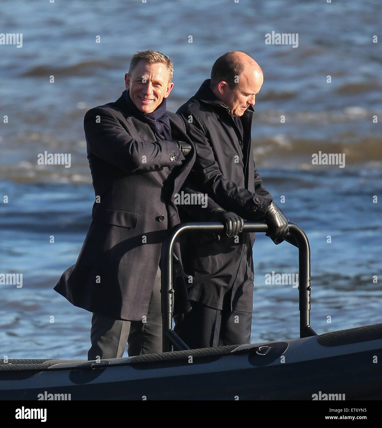 Daniel Craig and Rory Kinnear film a scene for the new Bond movie ...