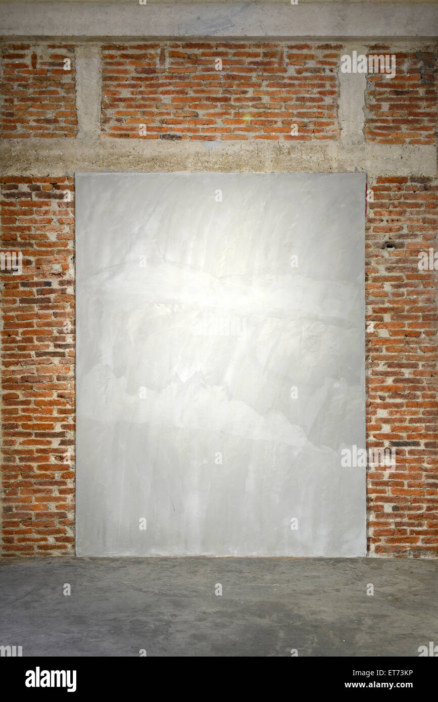 Empty on concrete wall in the old gallery Stock Photo - Alamy