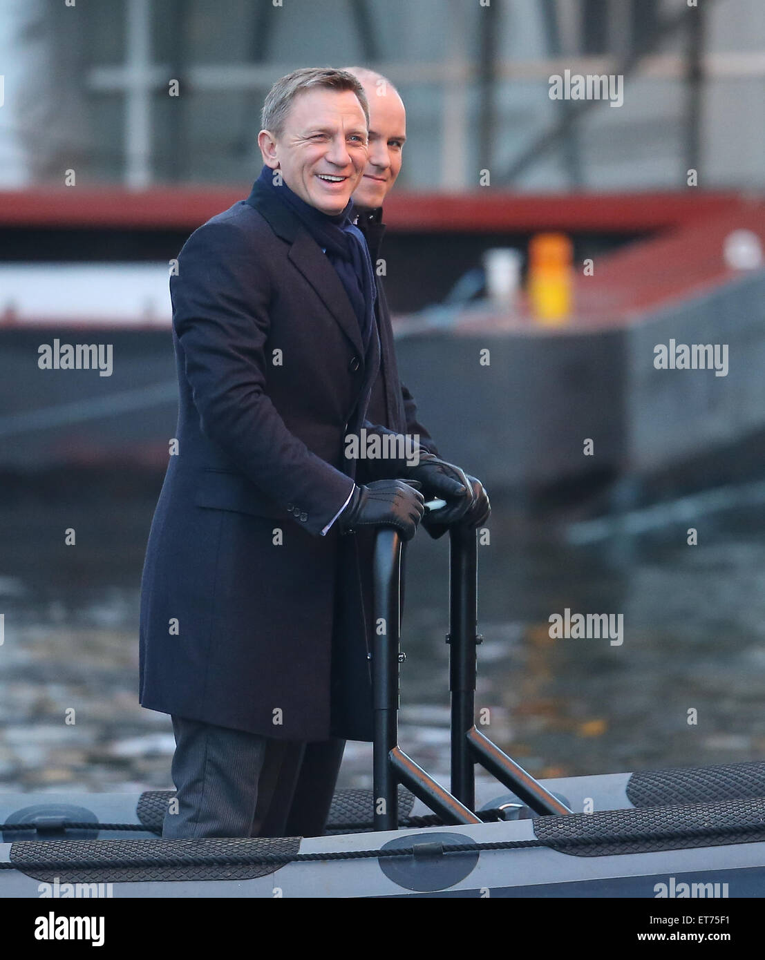 Daniel Craig and Rory Kinnear film a scene for the new Bond movie ...