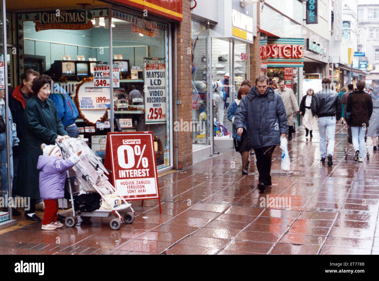 Shops on Linthorpe Road, Middlesbrough, 11th December 1989 Stock Photo ...