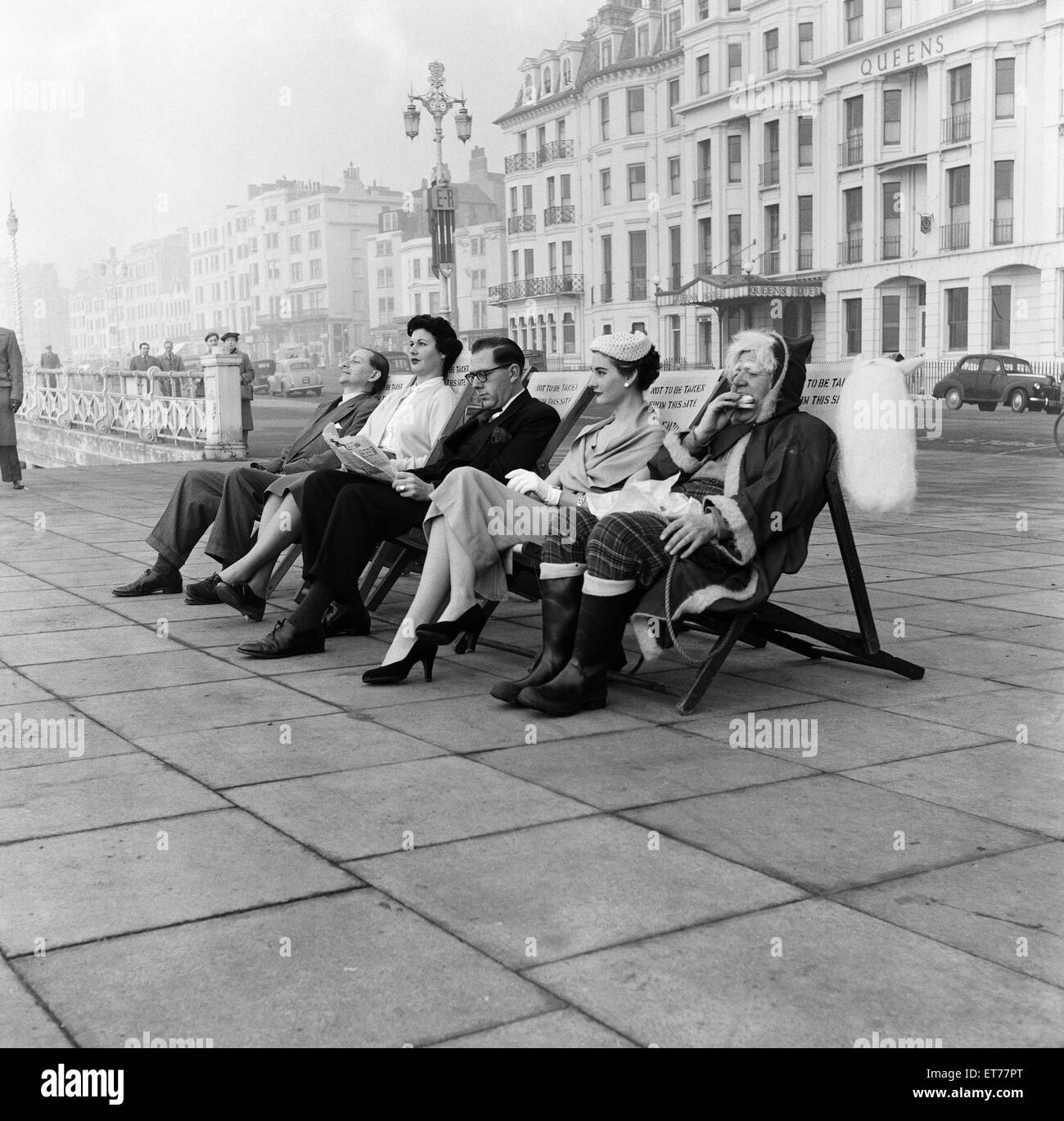 Sussex christmas 1950s hi-res stock photography and images - Alamy