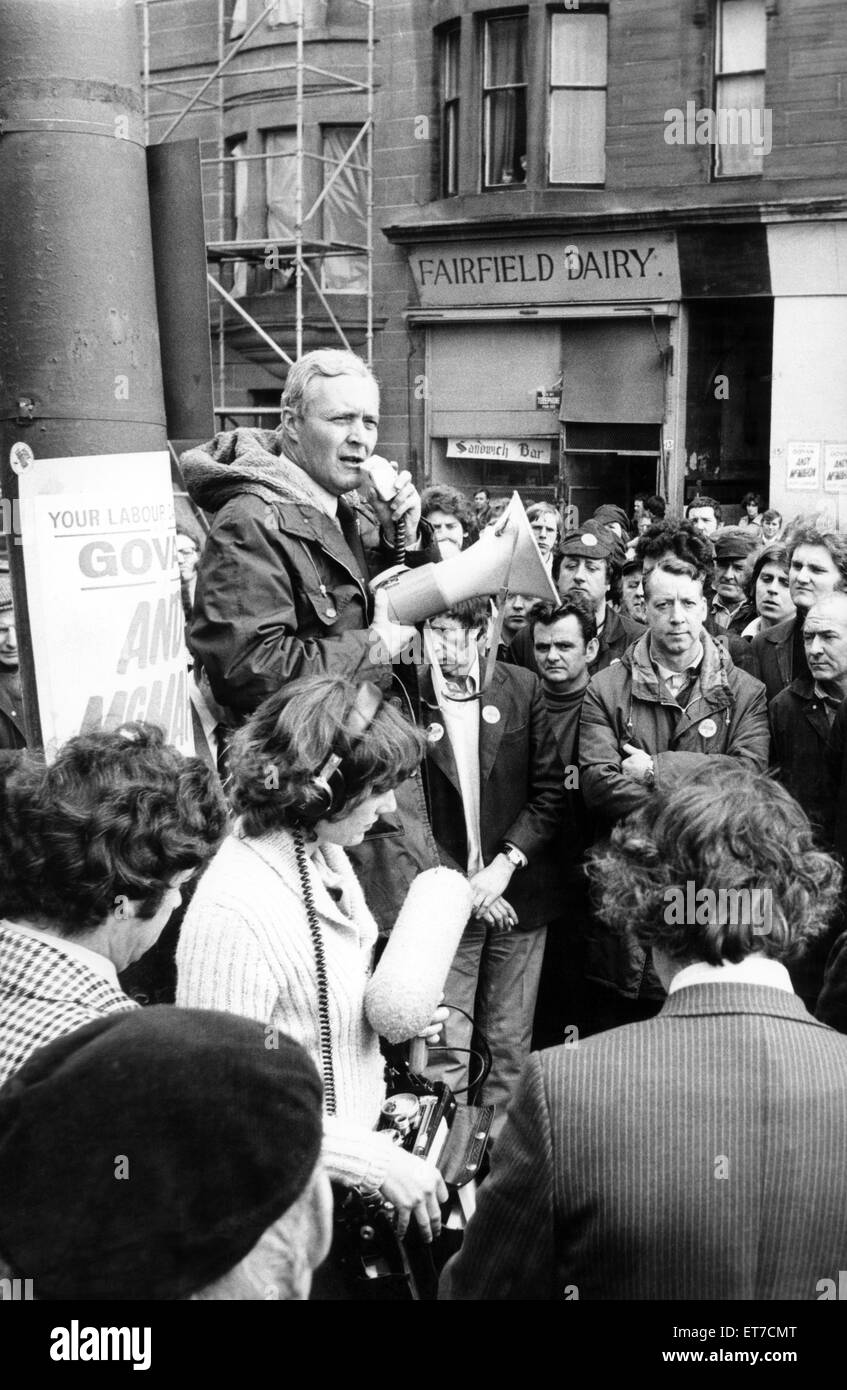 Labour party mp politics 1970s hi-res stock photography and images - Alamy