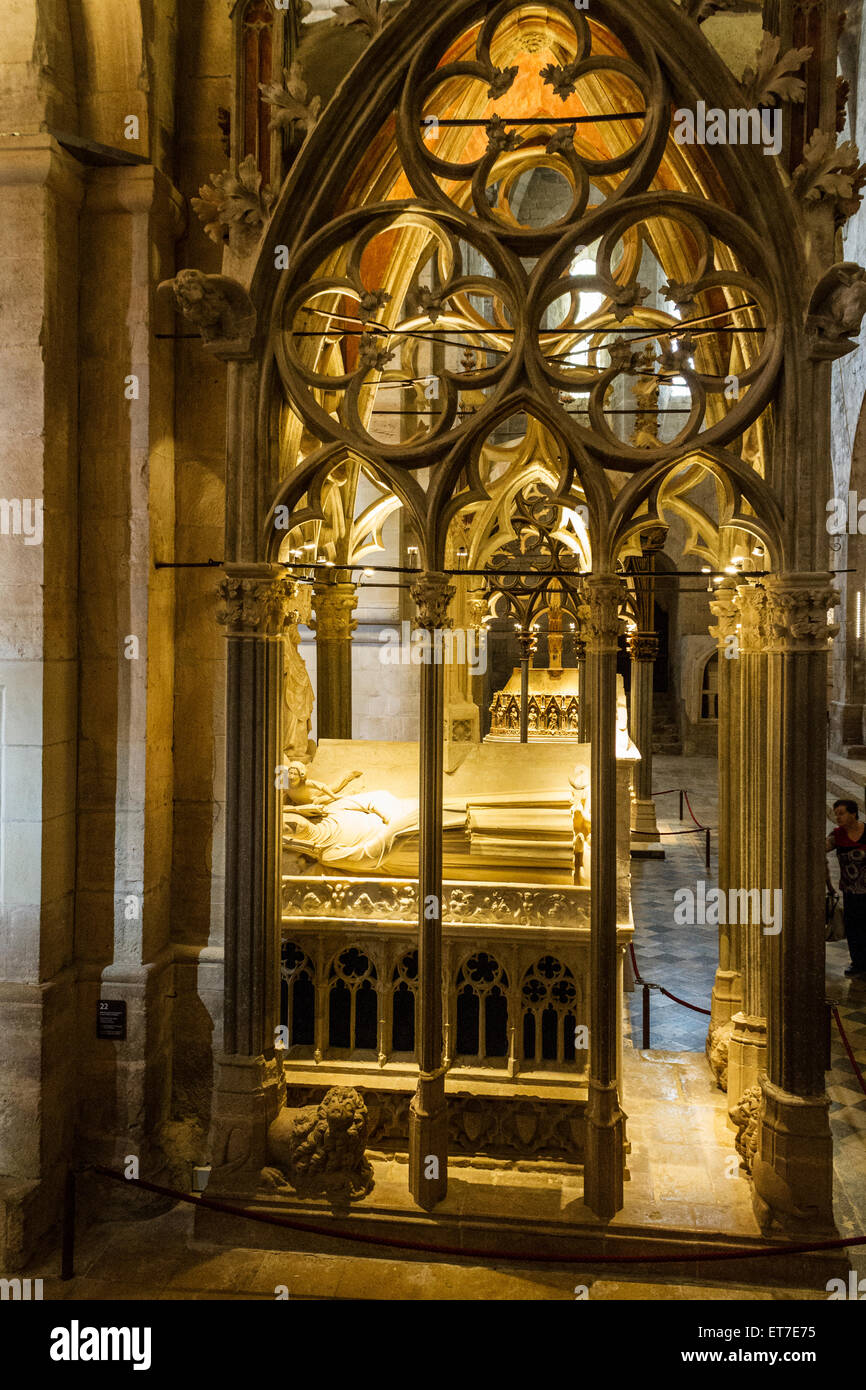 Royal tomb of Jaume II and Blanca d'Anjou, of Royal Monastery of Santa ...