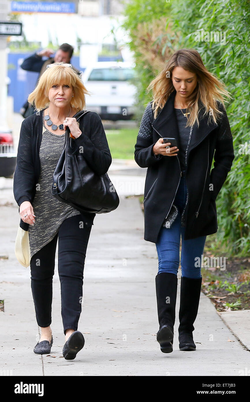 Jessica alba and catherine jensen hi-res stock photography and images ...