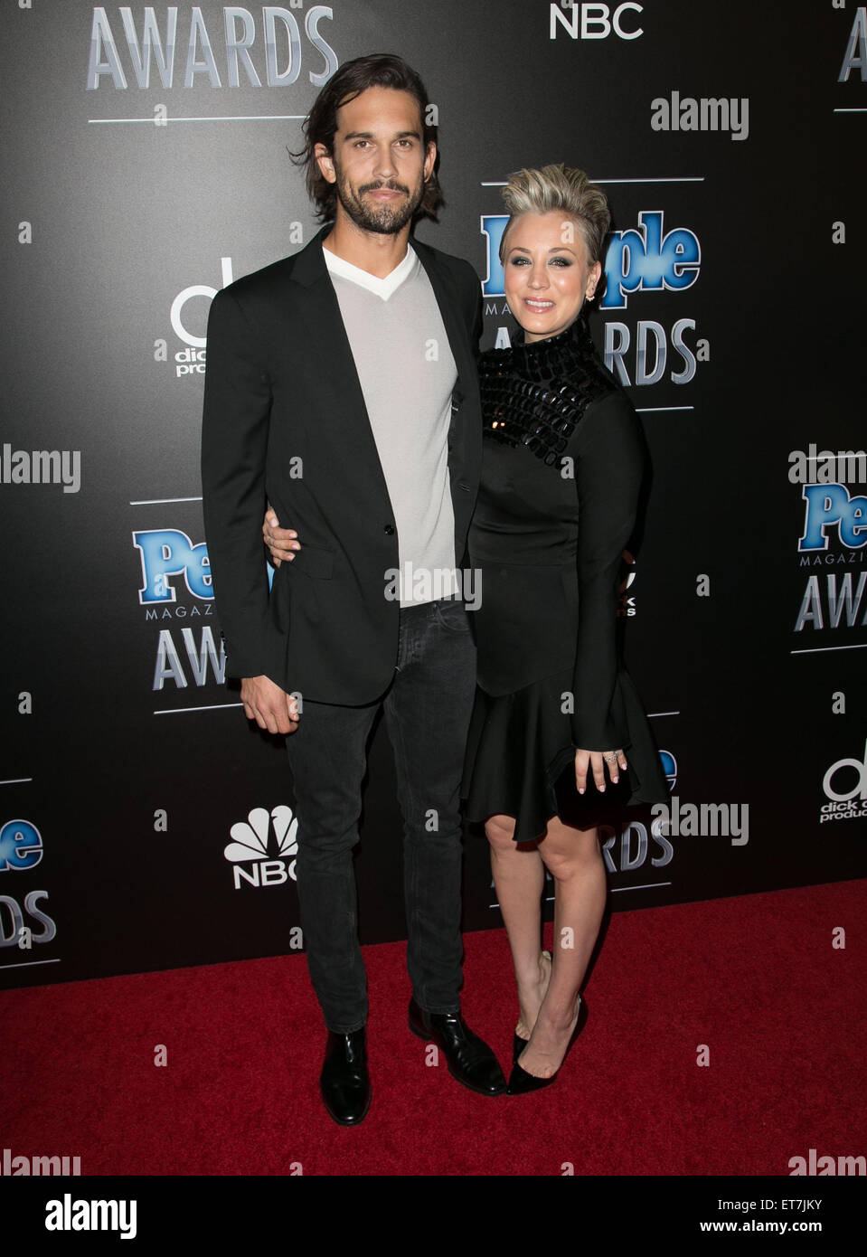 2014 People Magazine Awards at The Beverly Hilton - Red carpet arrivals ...
