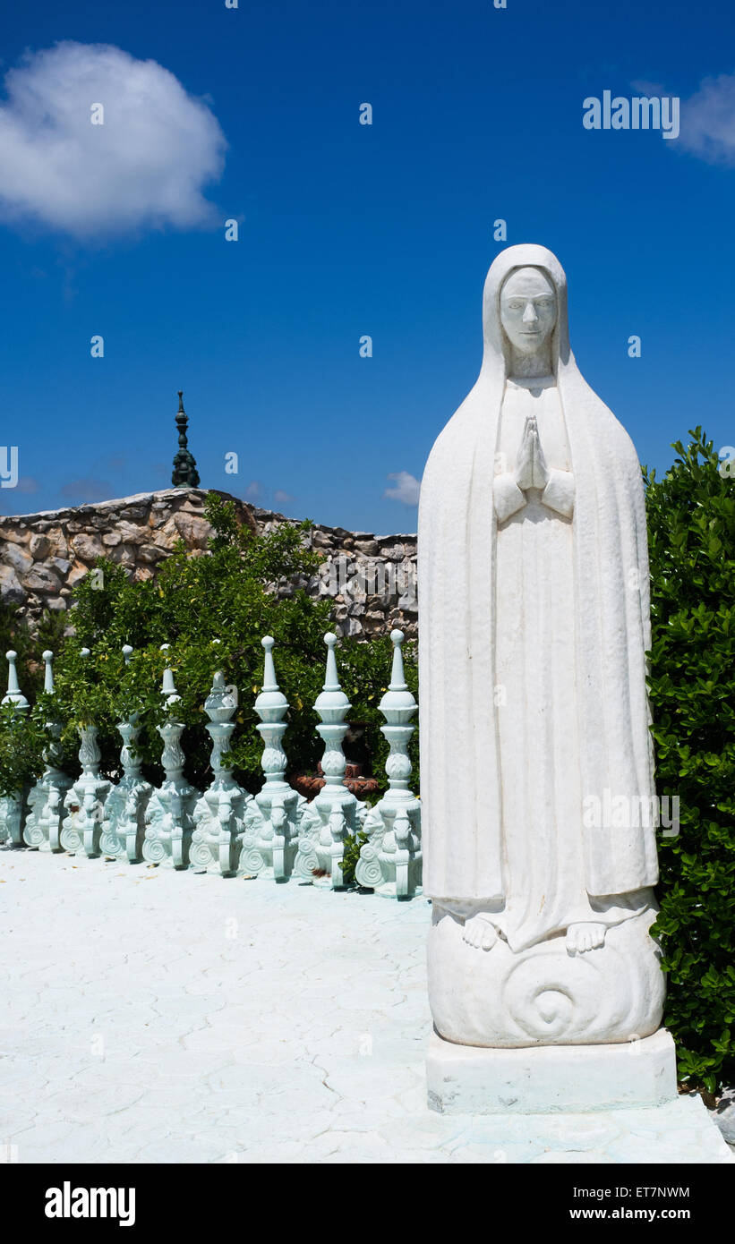 Sculpture of virgin maria hi-res stock photography and images - Alamy