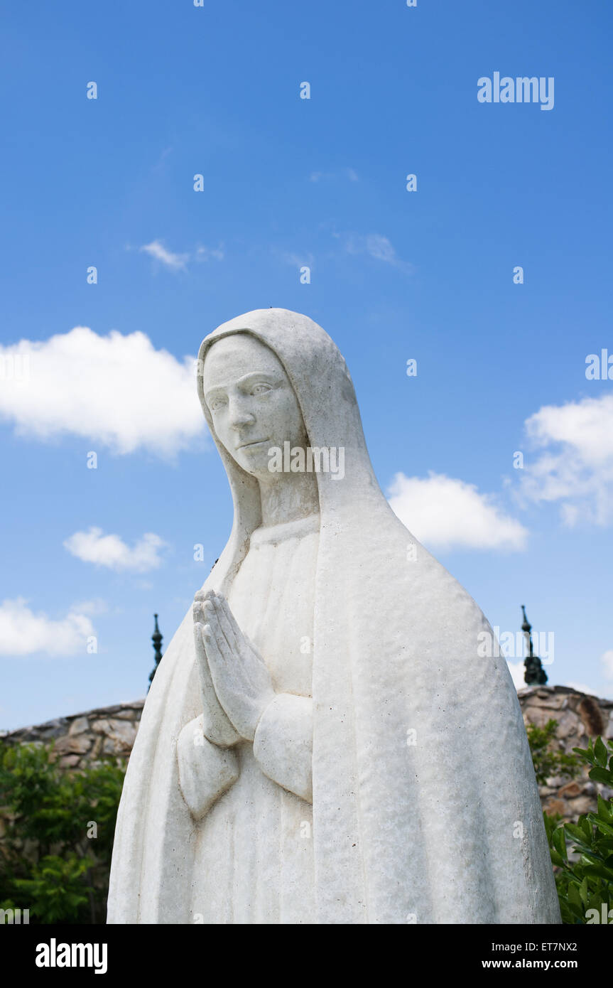 Statue of Virgin Maria Stock Photo - Alamy